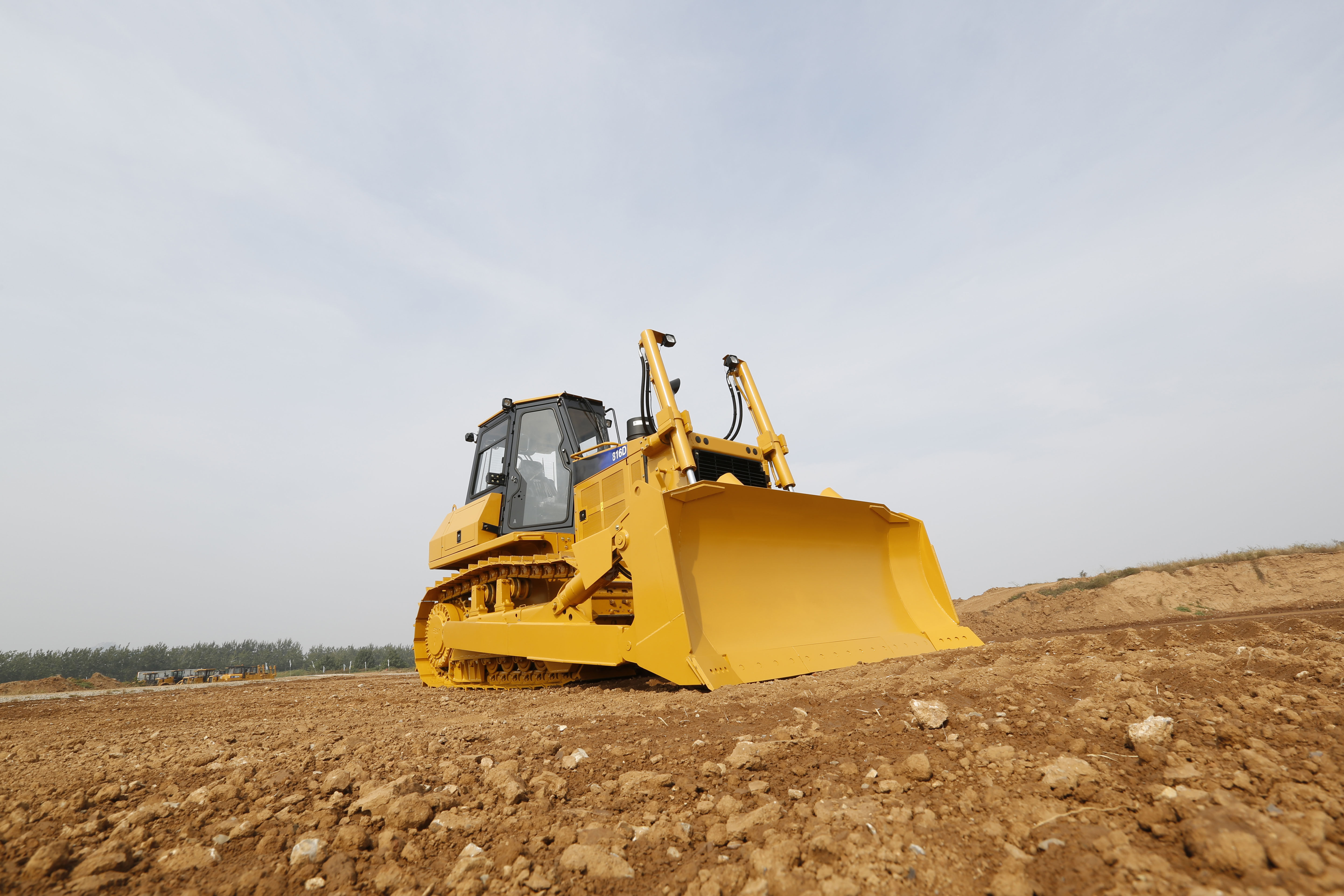 160 Hp Dozer Sem816d Crawler Bulldozer With Competitive Price In Russia ...
