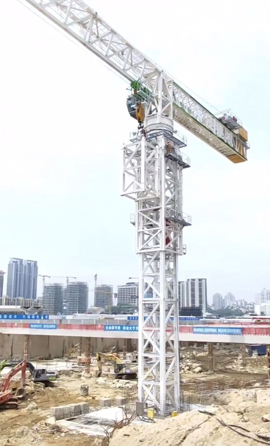 Factory Price Yongmao Second-hand Stt5630 Flat Head Series Tower Crane ...