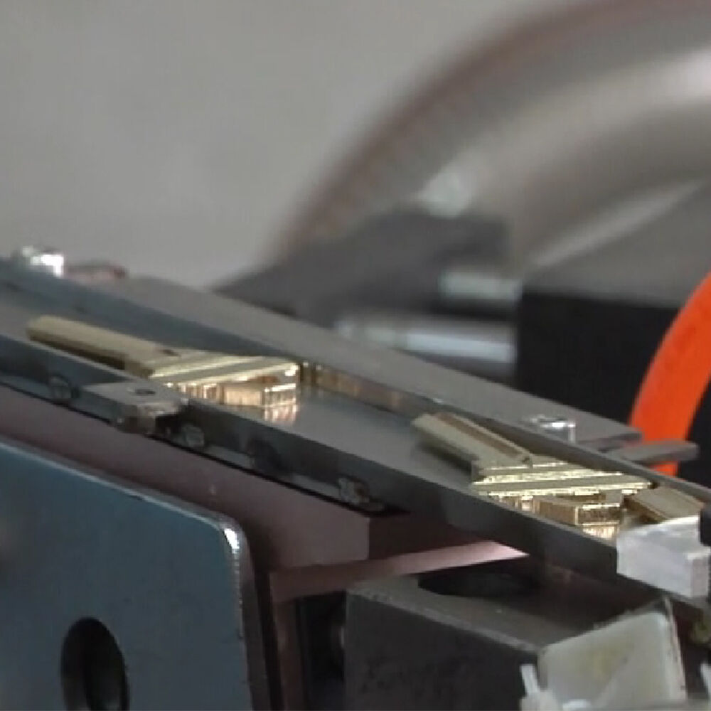 Cnc Automatic Key Cutting Machine,mode Single S Slot, Square Slot Of ...