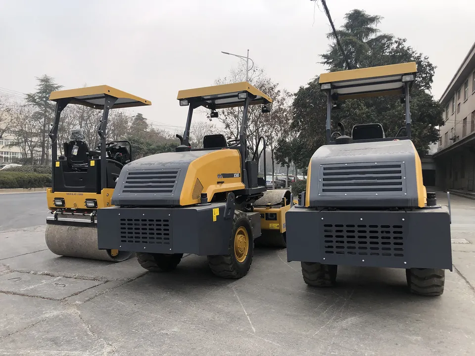 Powerful Performance 4ton Single Drum Road Roller Xs45j With Manual ...