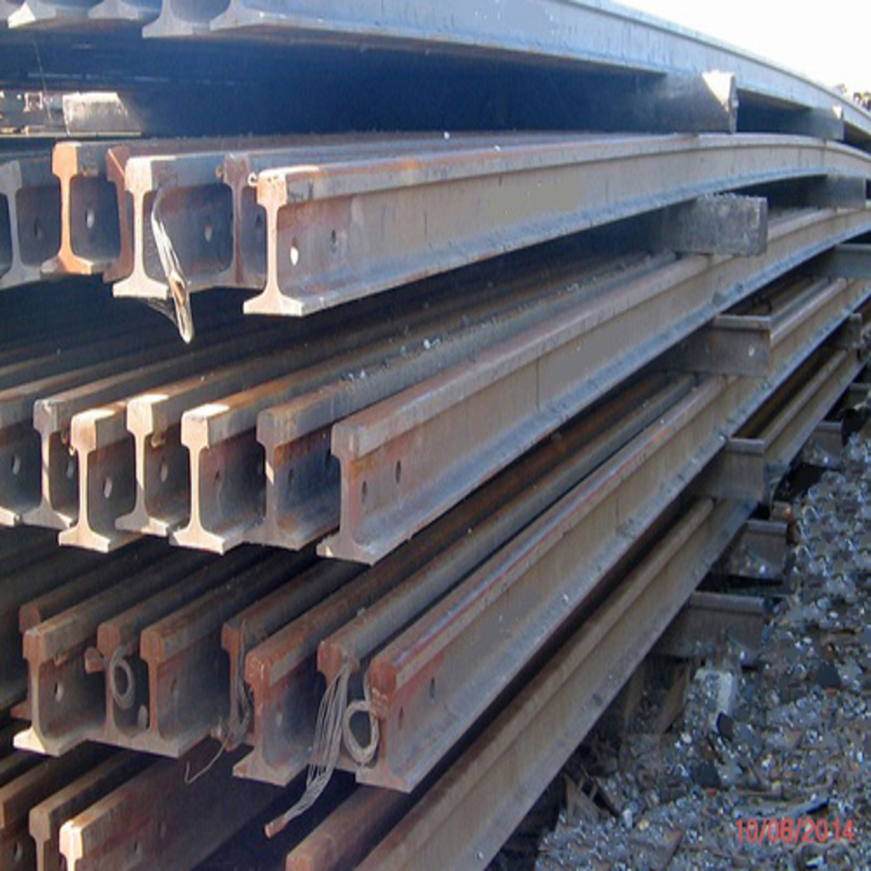 "high-quality Bulk Supply Of Used Rail Scrap Hms 1&2 | Railway Track ...