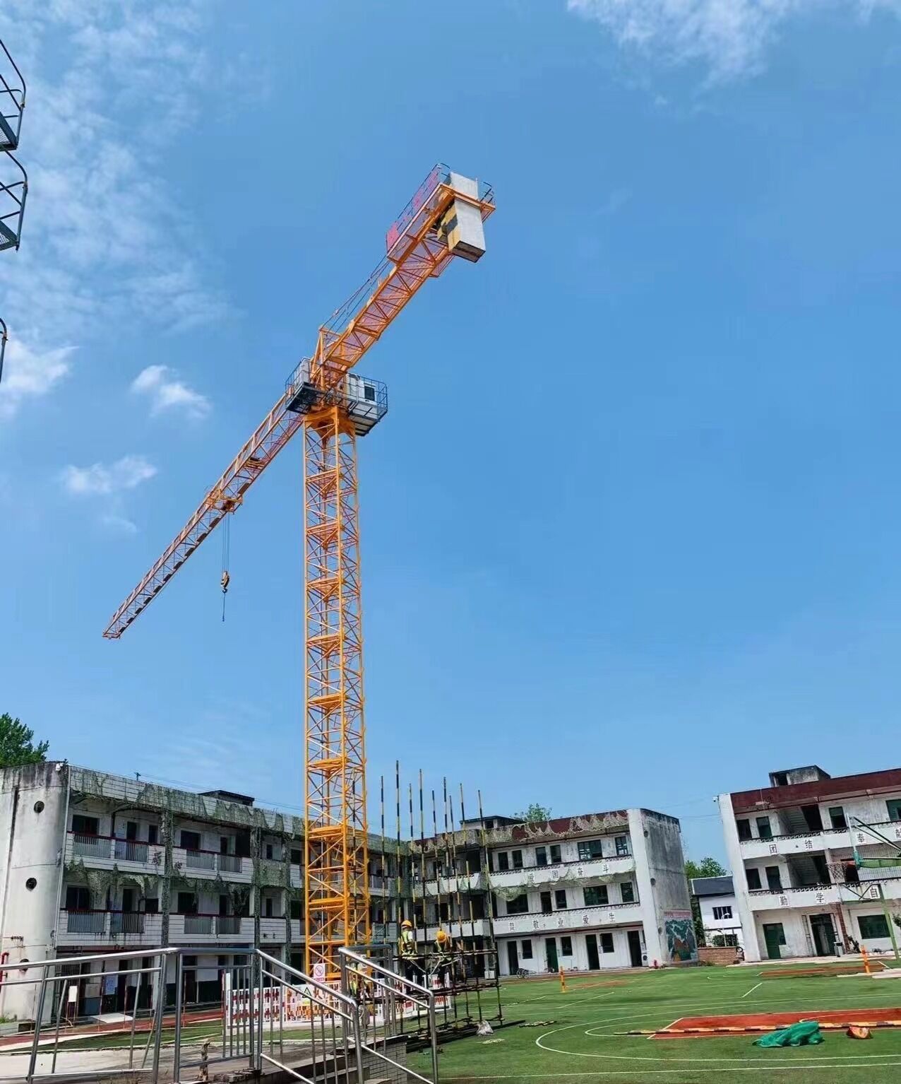 Factory Price Used Second Hand Cheap Mc480 Tower Crane $150000 - Wholesale China Crane at ...