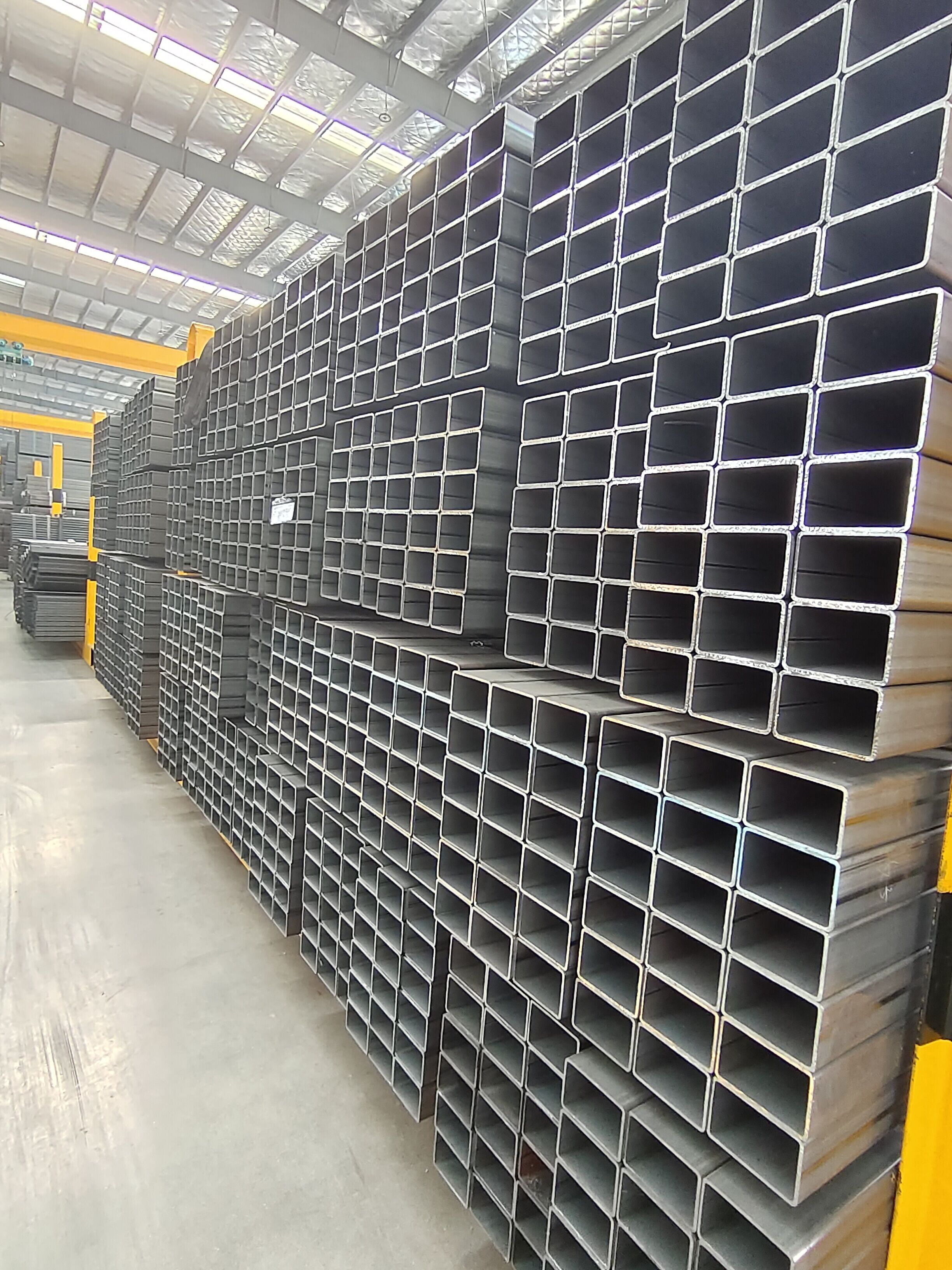 Hot Rolled Steel Rectangular Tube - 2 Inch X 1 Inch X 0.12 In Stock ...