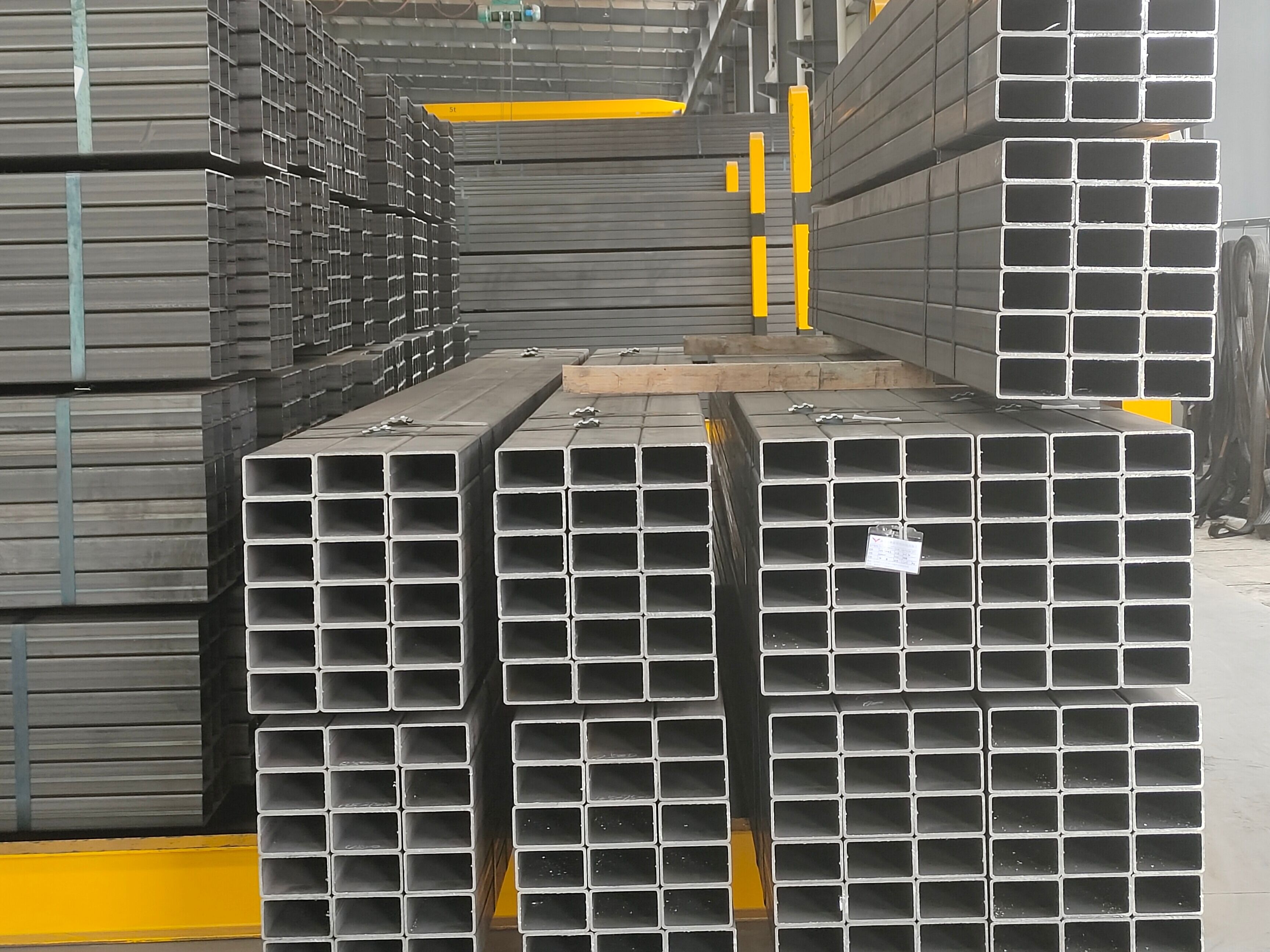 High-strength S460nh Seamless Square Pipes For Truck Beams - Buy China ...