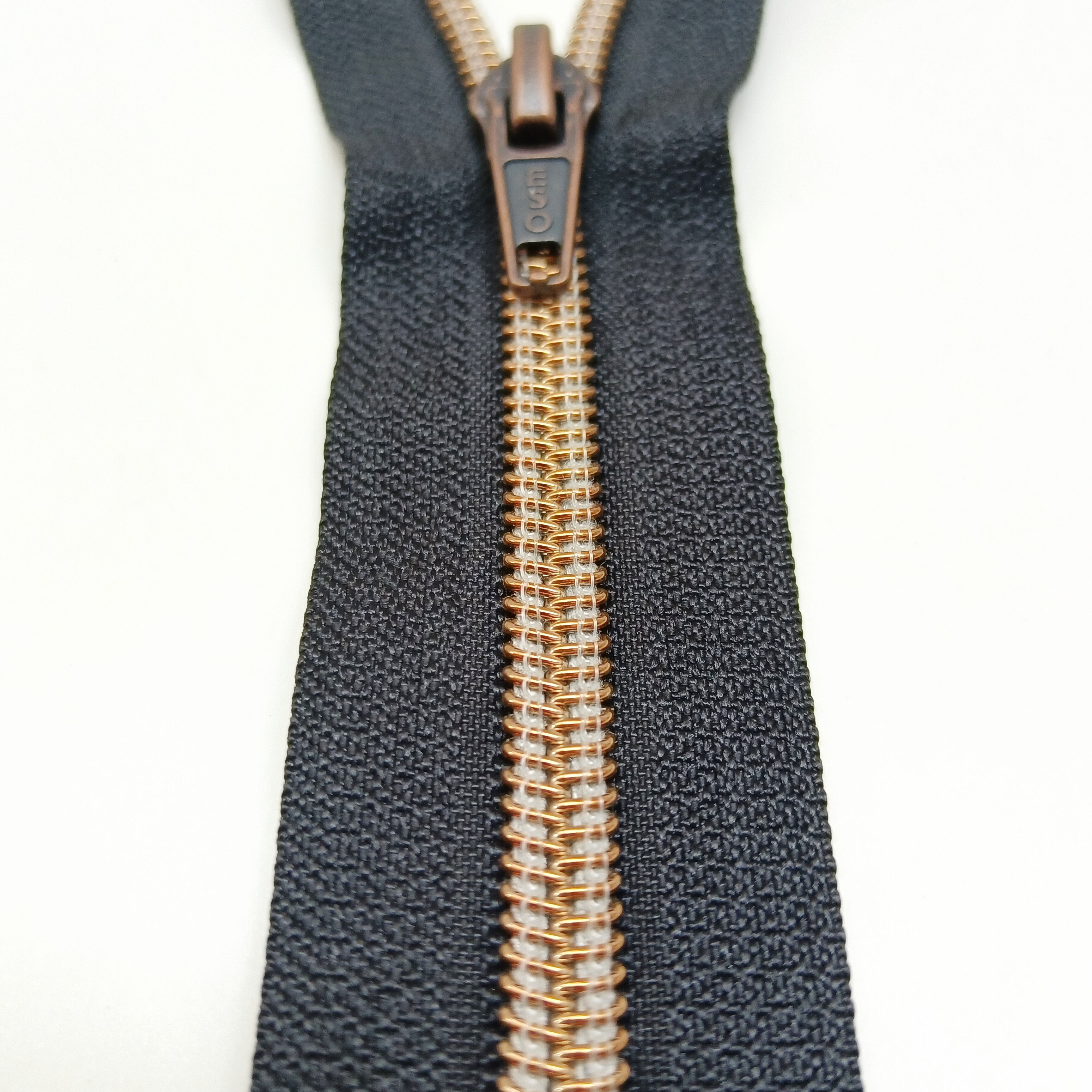 Popular Eso Classic Nylon Zippers In Model A. - China Wholesale Nylon ...