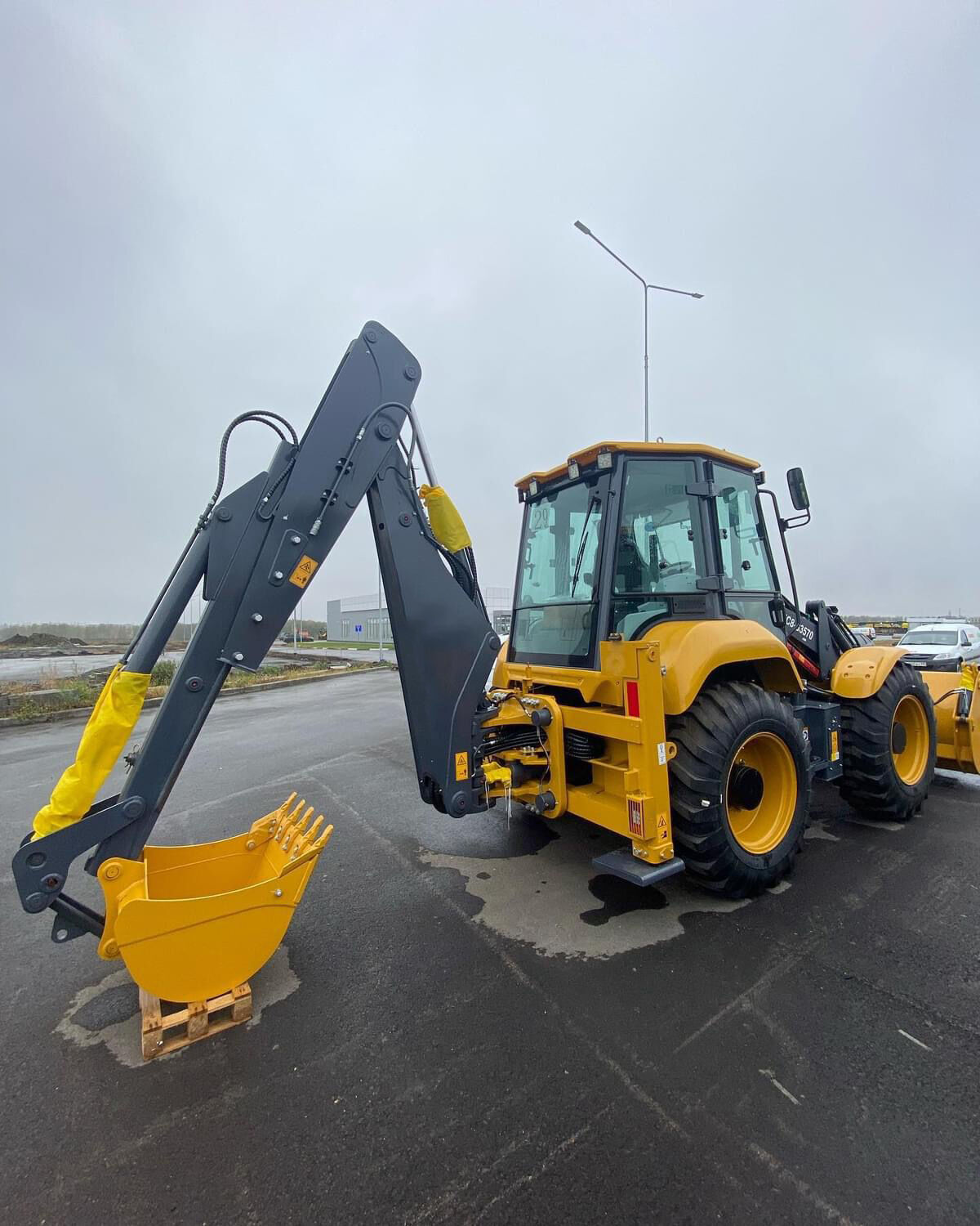 Xc8-s3570 Backhoe Loader With High Operating Efficiency In Russia - Buy ... Xc8-s3570 Backhoe Loader With High Operating Efficiency In Russia - Buy ...