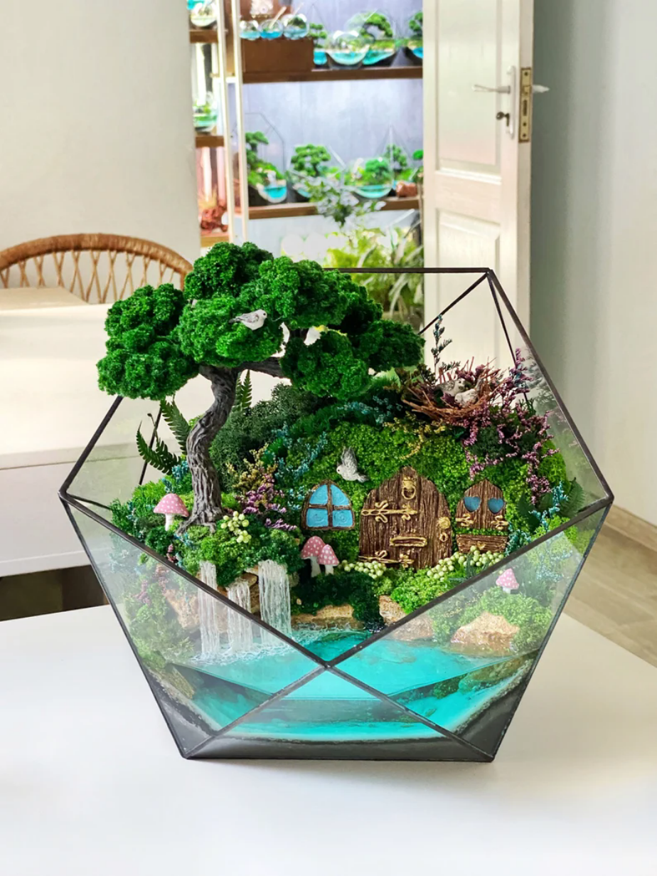 Hot Sale Crystal Pyramid Fairy Tale Terrarium Moss Art For Shelf Moody ...