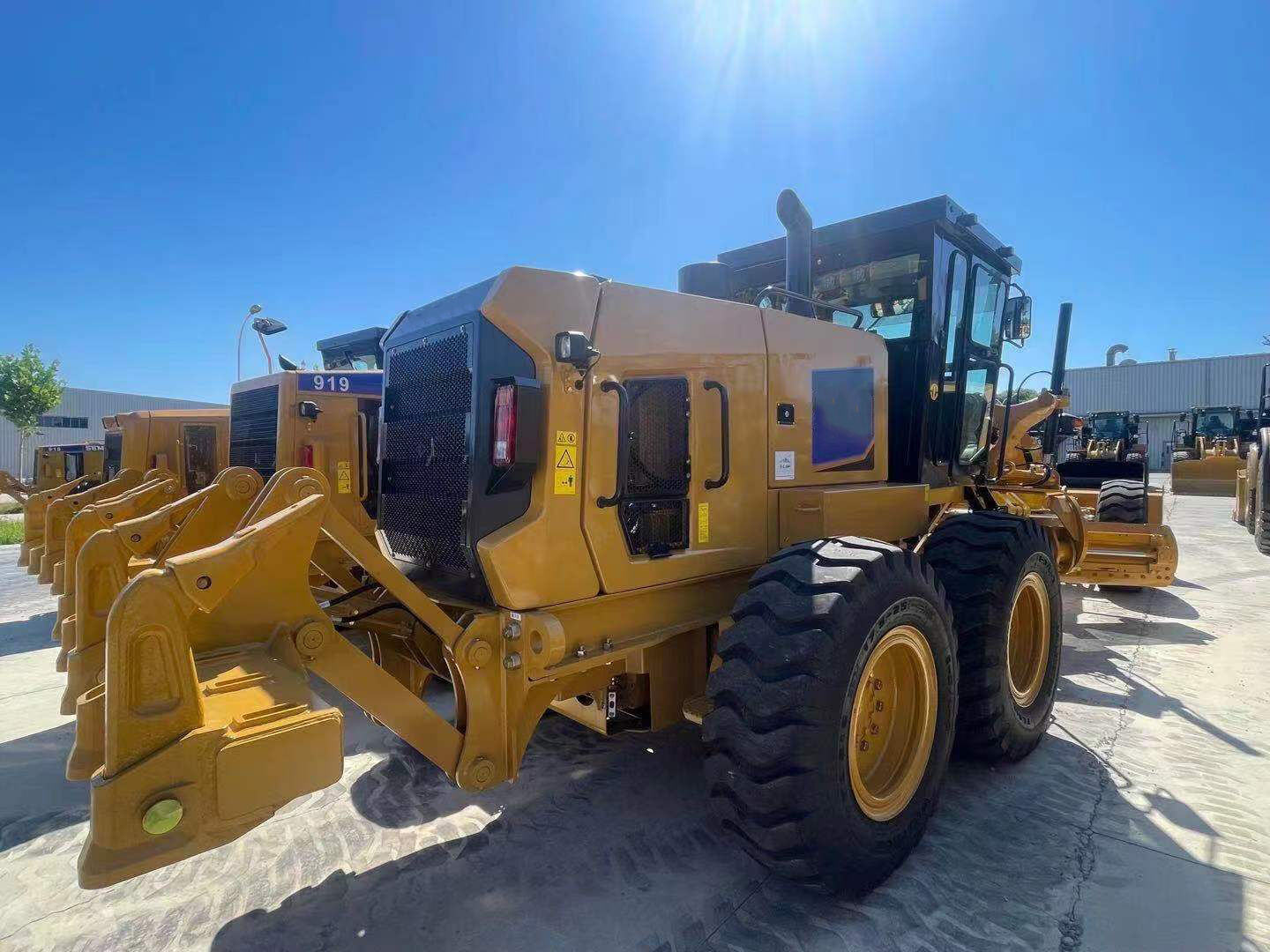 Equipped With Front Shovel And Rear Ripper Sem922f Motor Grader Price ...