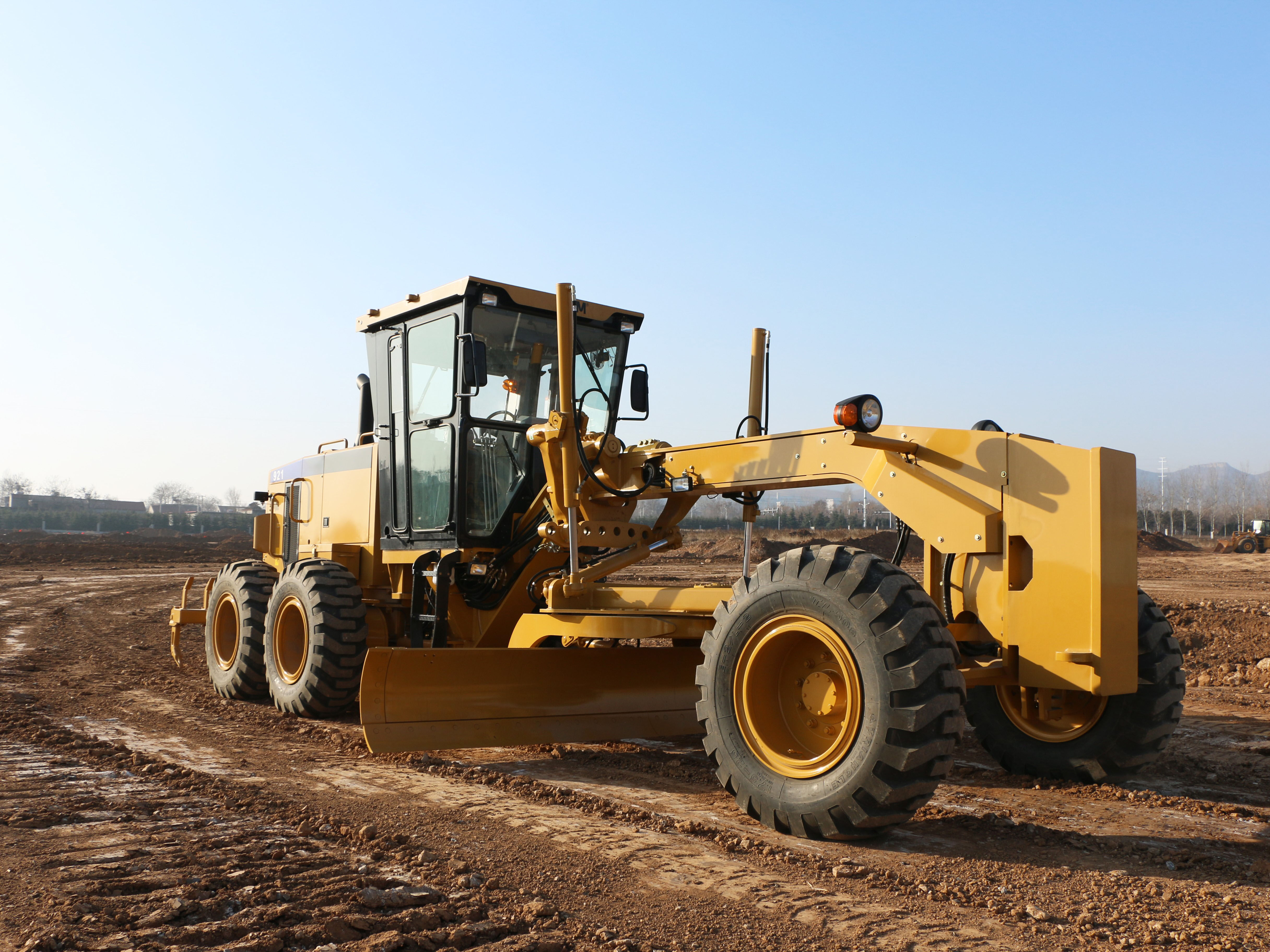 Sem921 Motor Grader With Rear Ripper In Burundi - Buy China Wholesale ...