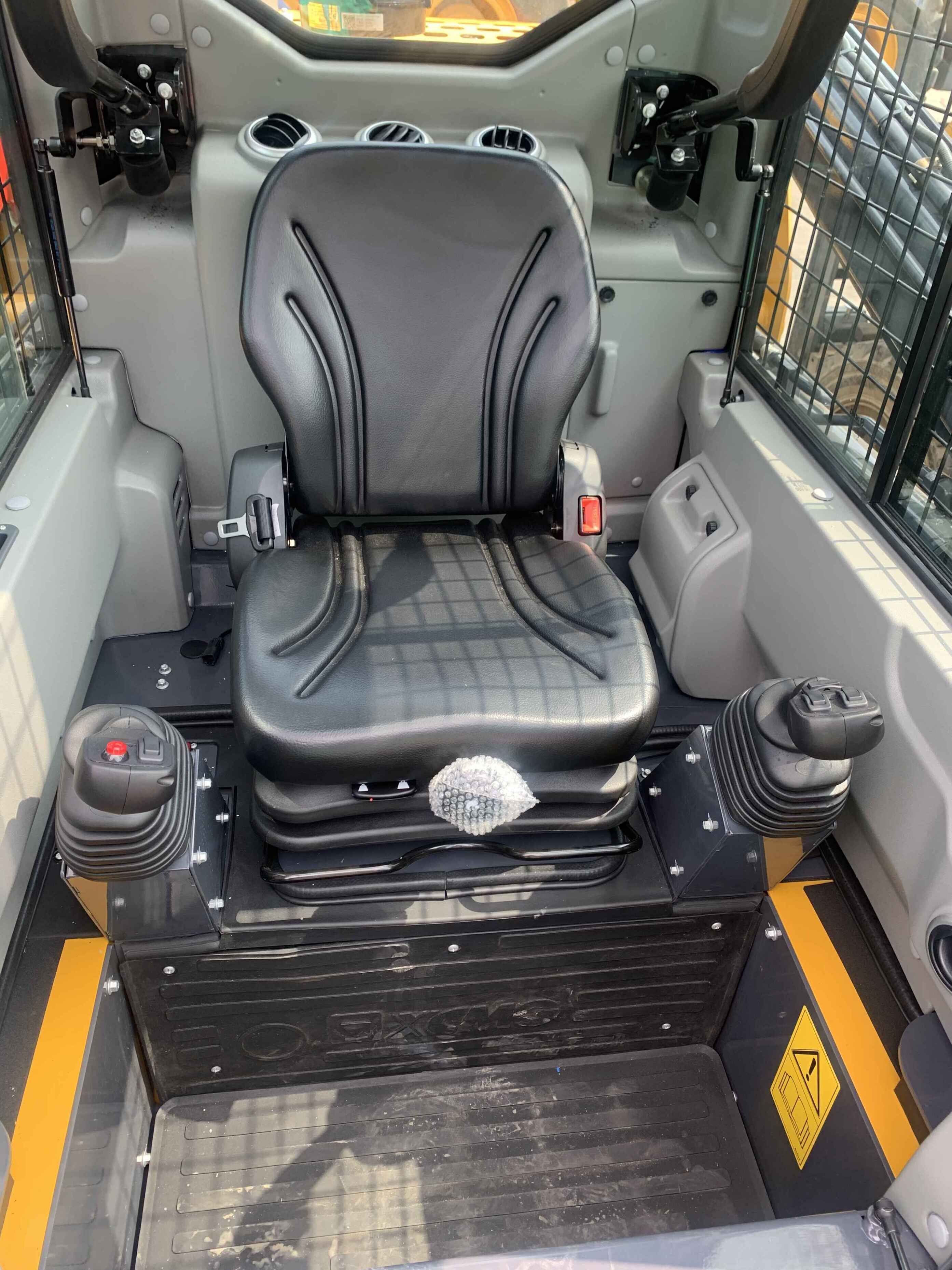 China Skid Steer Loaders Xc740/xc760 Mini Loaders 535 $26000 ...