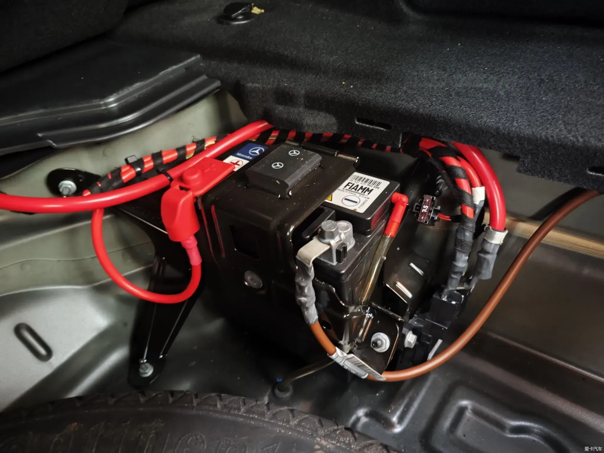 Mn70mf 12v70ah Maintenance Free Lead-acid Battery Automobile Battery ...