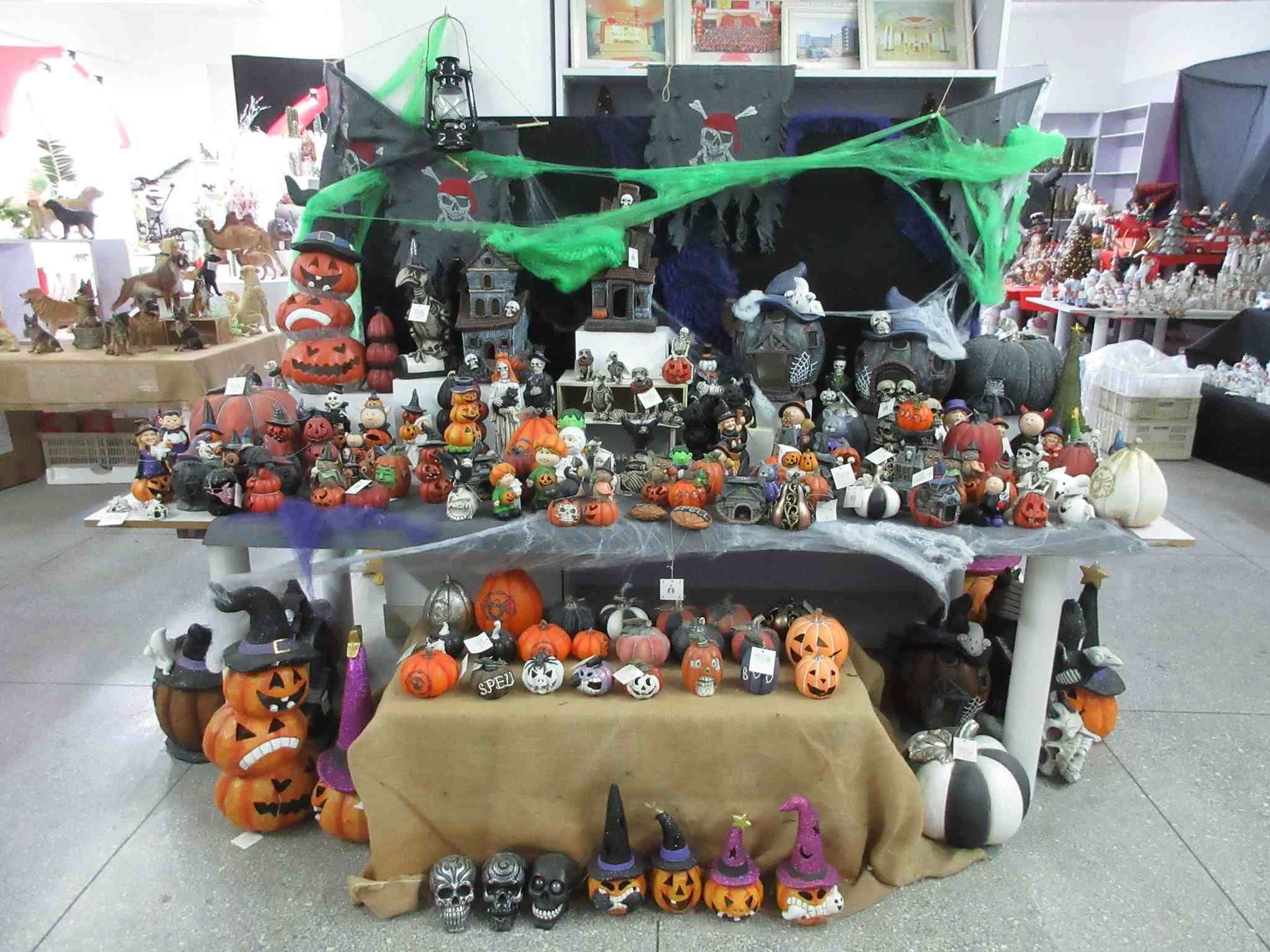 Buy China Wholesale Custom Resin Crafts Spring Home Garden Table Shelf ...