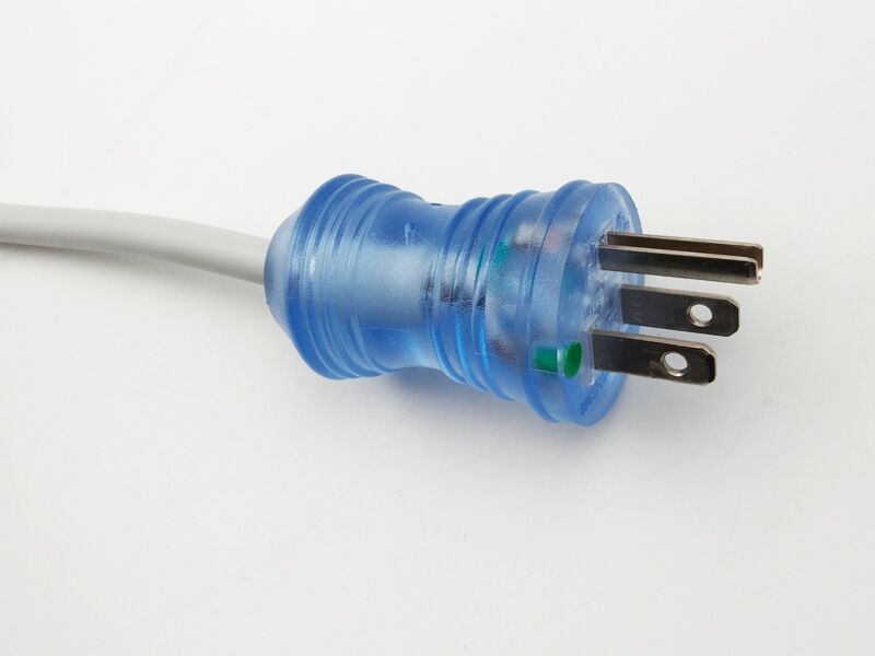 Buy China Wholesale Hospital Grade Green Dot Nema5-15p To C13 Power ...