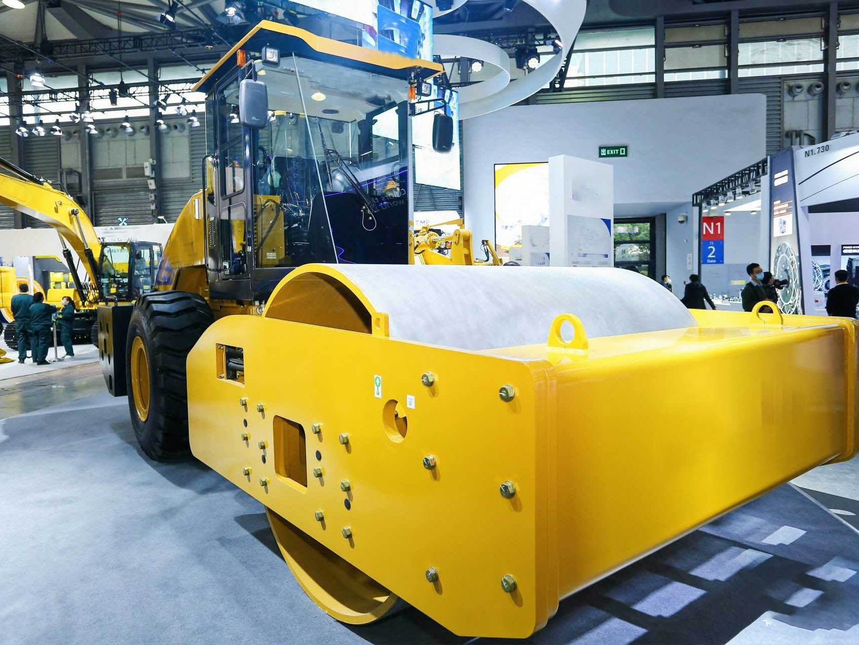 Buy China Wholesale Single Drum 22 Ton Off-road Compactor Sem522f 173 ...
