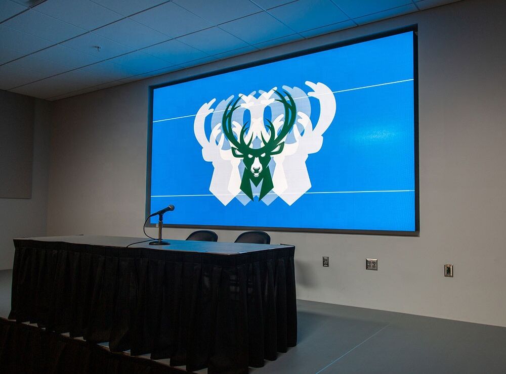 Indoor Full Color Fine Pitch Led Video Wall High Definition P1.667 ...