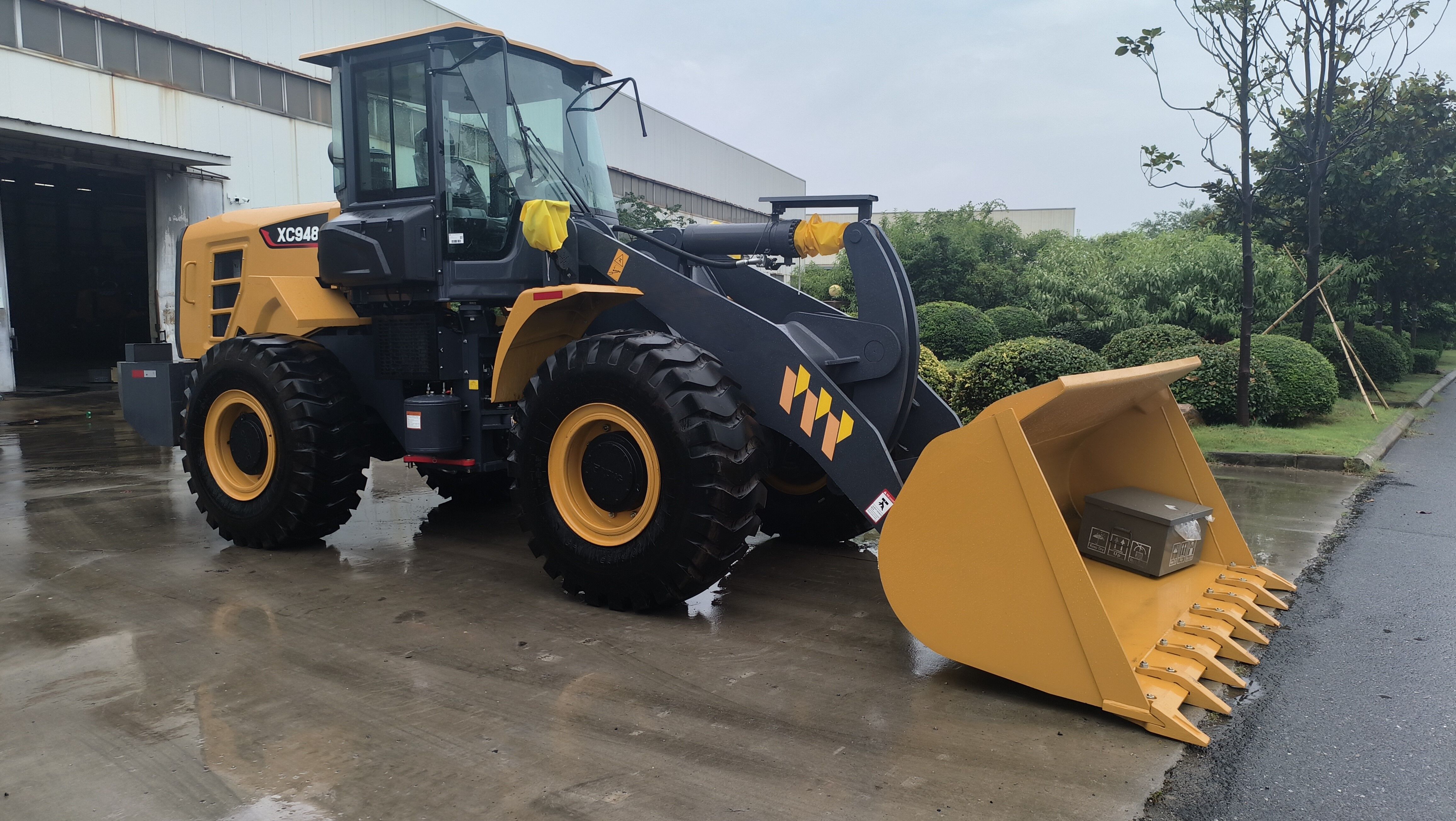 Factory Price New 4 Ton Mini Wheel Loader Xc948 Front End Wheel Loader ...