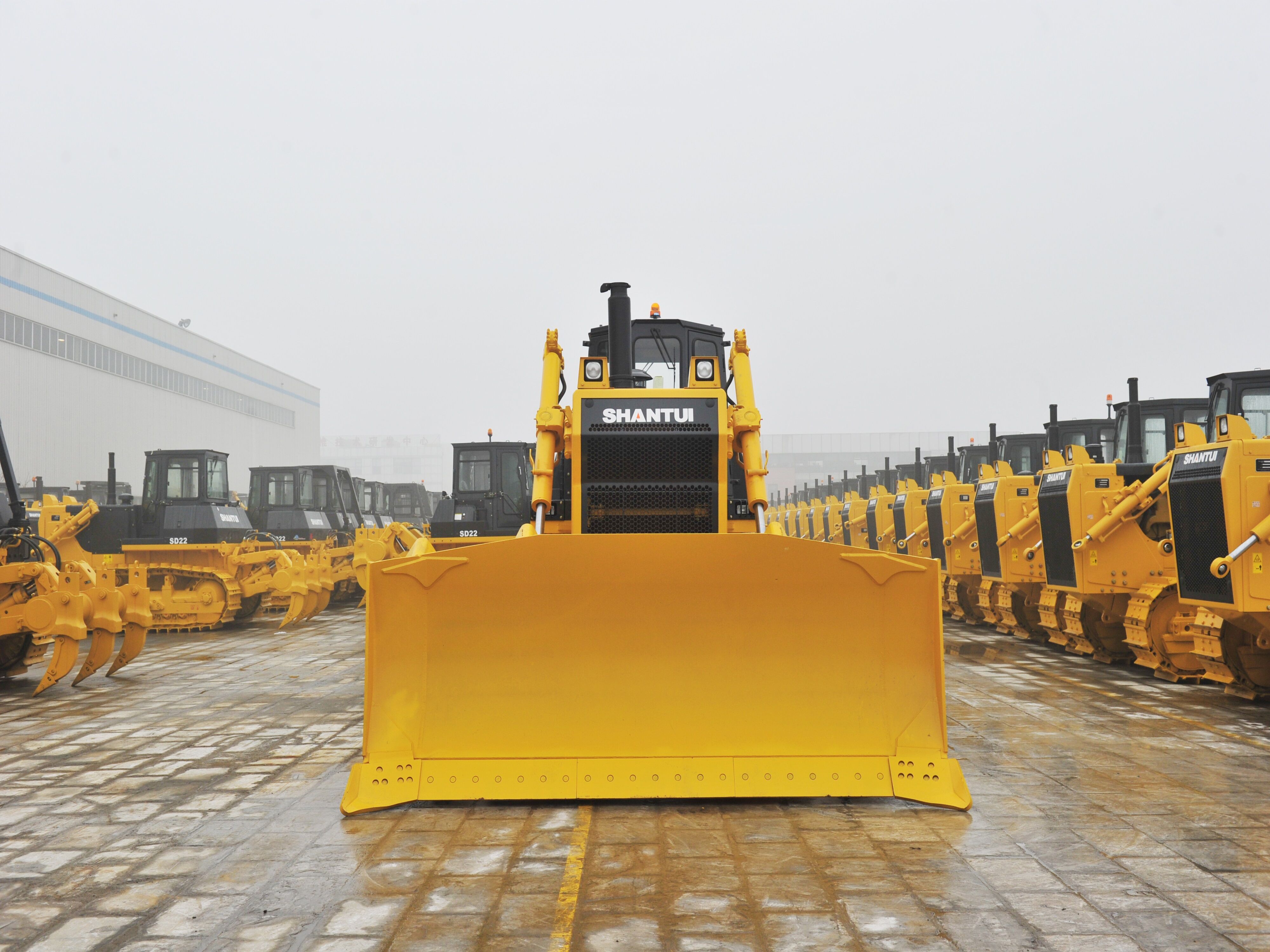 Chinese Hydraulic Bulldozer 320 Hp Crawler Bulldozer Sd32 Dozer ...