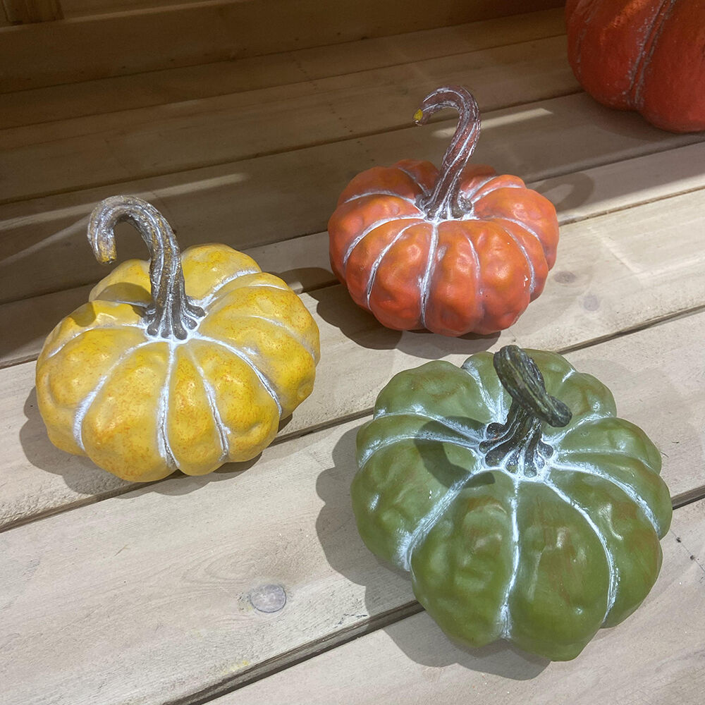 Custom Resin Gourd Small Pumpkin Figurines Resin Realistic Decoration ...