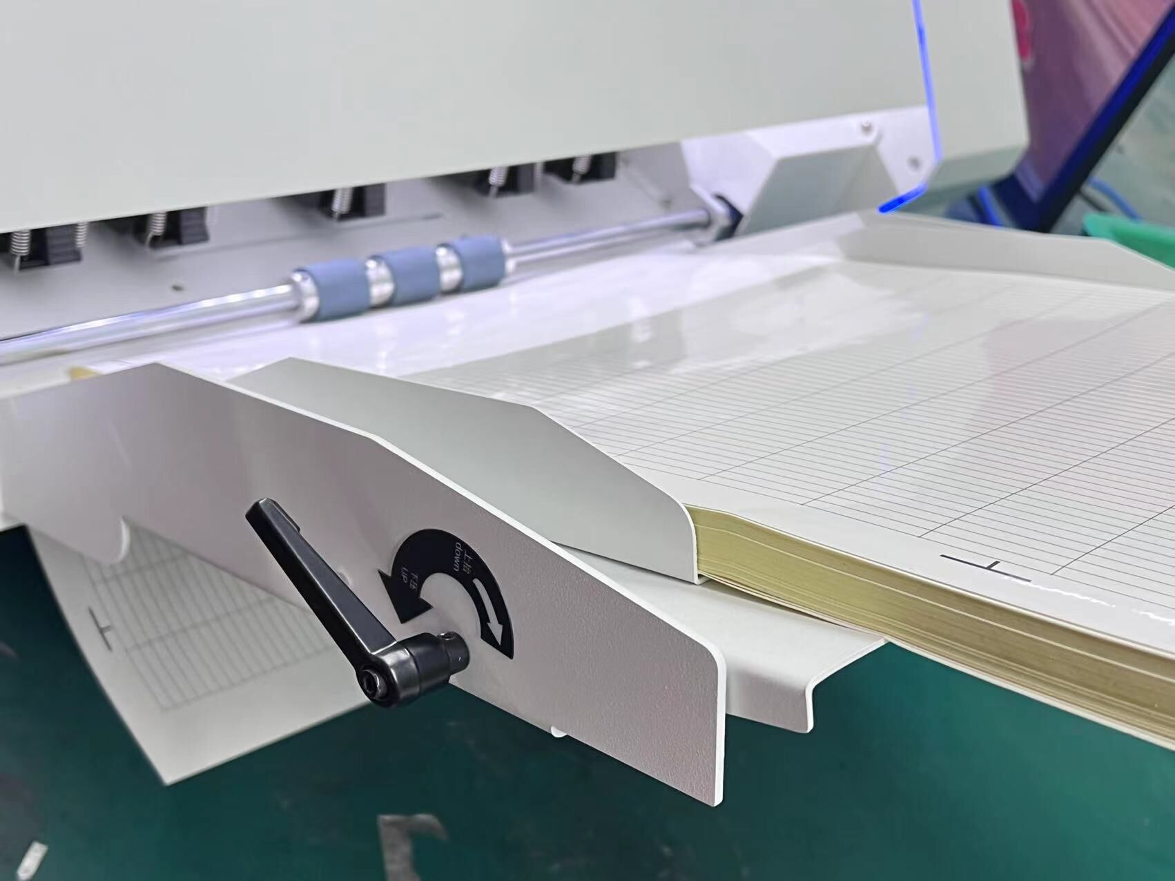 Factory Price Teneth Zns3+ High Speed Single Sheet Sticker Label Cutter ...