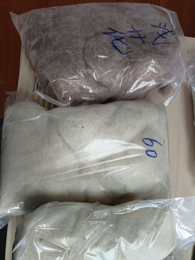 Free Sample Carded Sheep Wool Natural Wool Fiber 100% Sheep Wool Waste ...