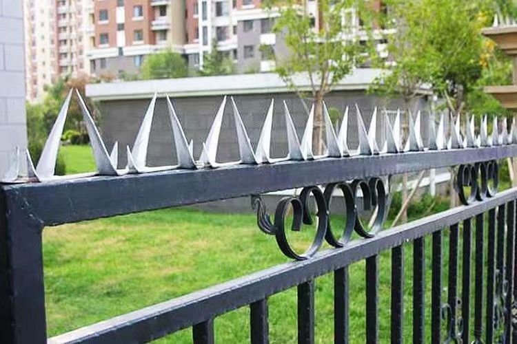 High Security Anti-climb Large Size Razor Spikes Decorative Steel Wire ...