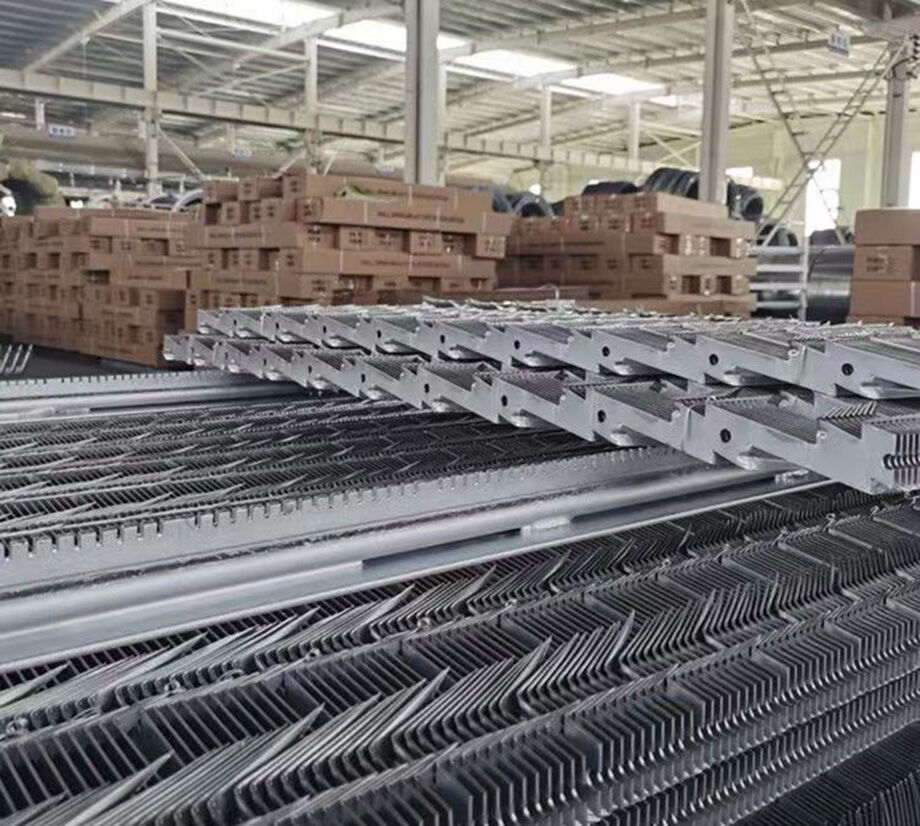 High Security Anti-climb Large Size Razor Spikes Decorative Steel Wire ...