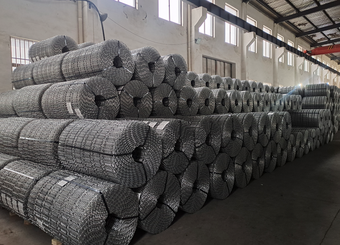 Oil And Gas Pipeline Reinforcement Wire Mesh For Offshore Pipe Coating ...