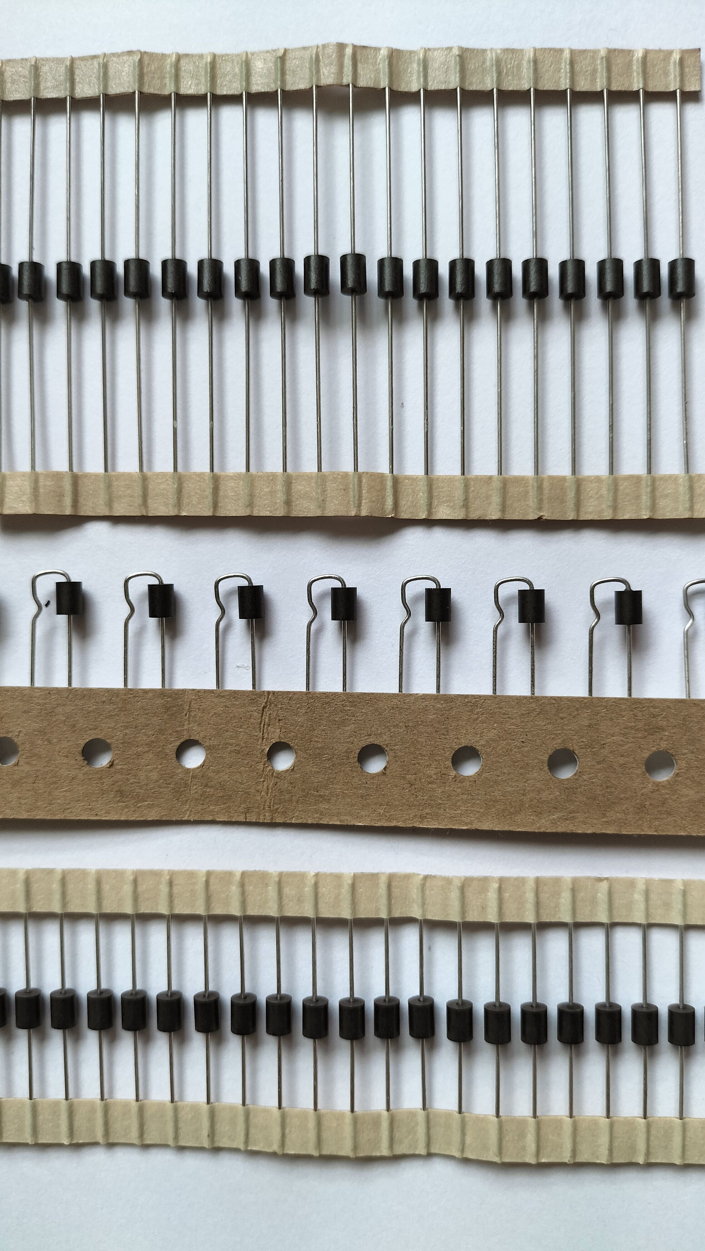 The Taping Ferrite Bead Cores Are Produced For The Automatic Insertion ...