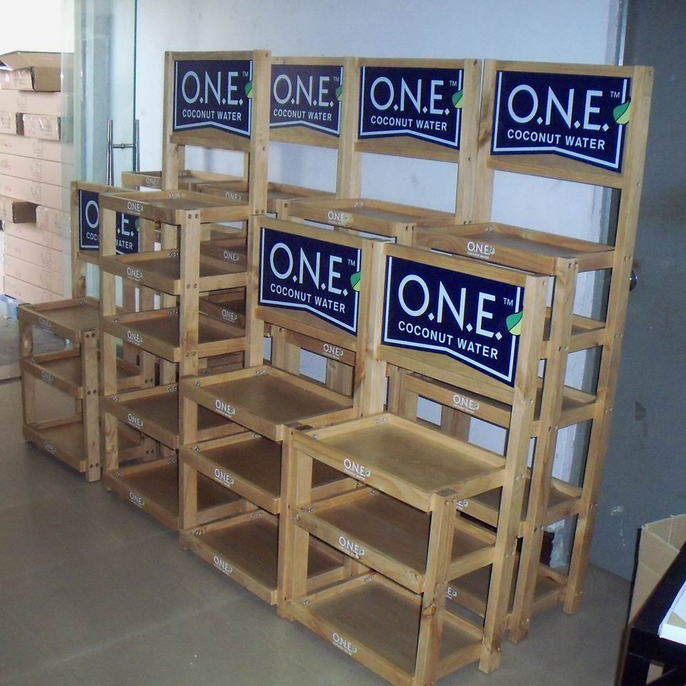 Retail Store Pine Wood Coconut Water Display Rack Wood Rack With ...
