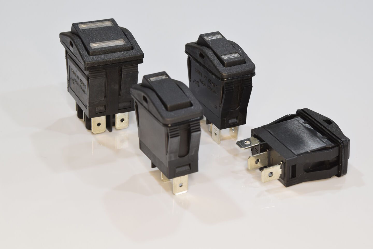 Factory Direct High Quality Taiwan Wholesale X7-series Ip67 Single Pole ...