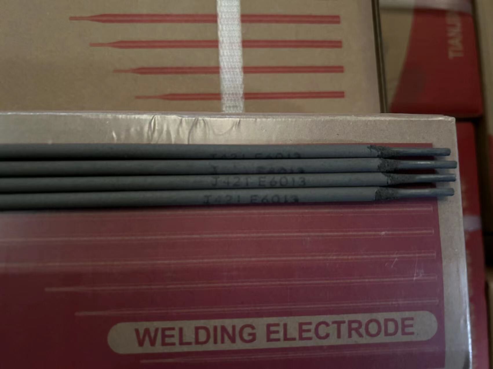 Factory Direct High Quality China Wholesale Mild Steel Welding Electrodes Aws E6013 E6011 E7018 ...