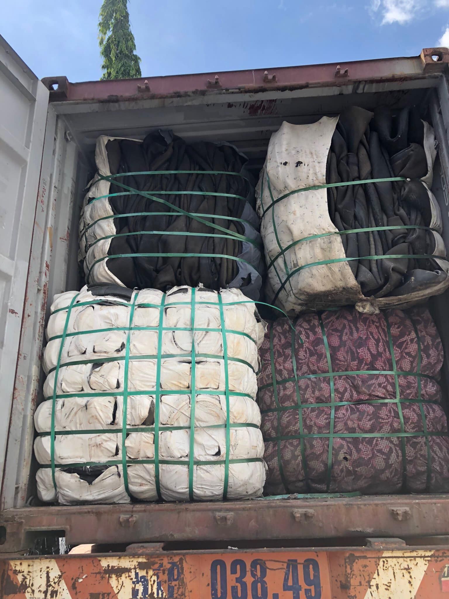 Eco-friendly Bagomatic Bladder & Tire Scrap For Sale – High Purity ...