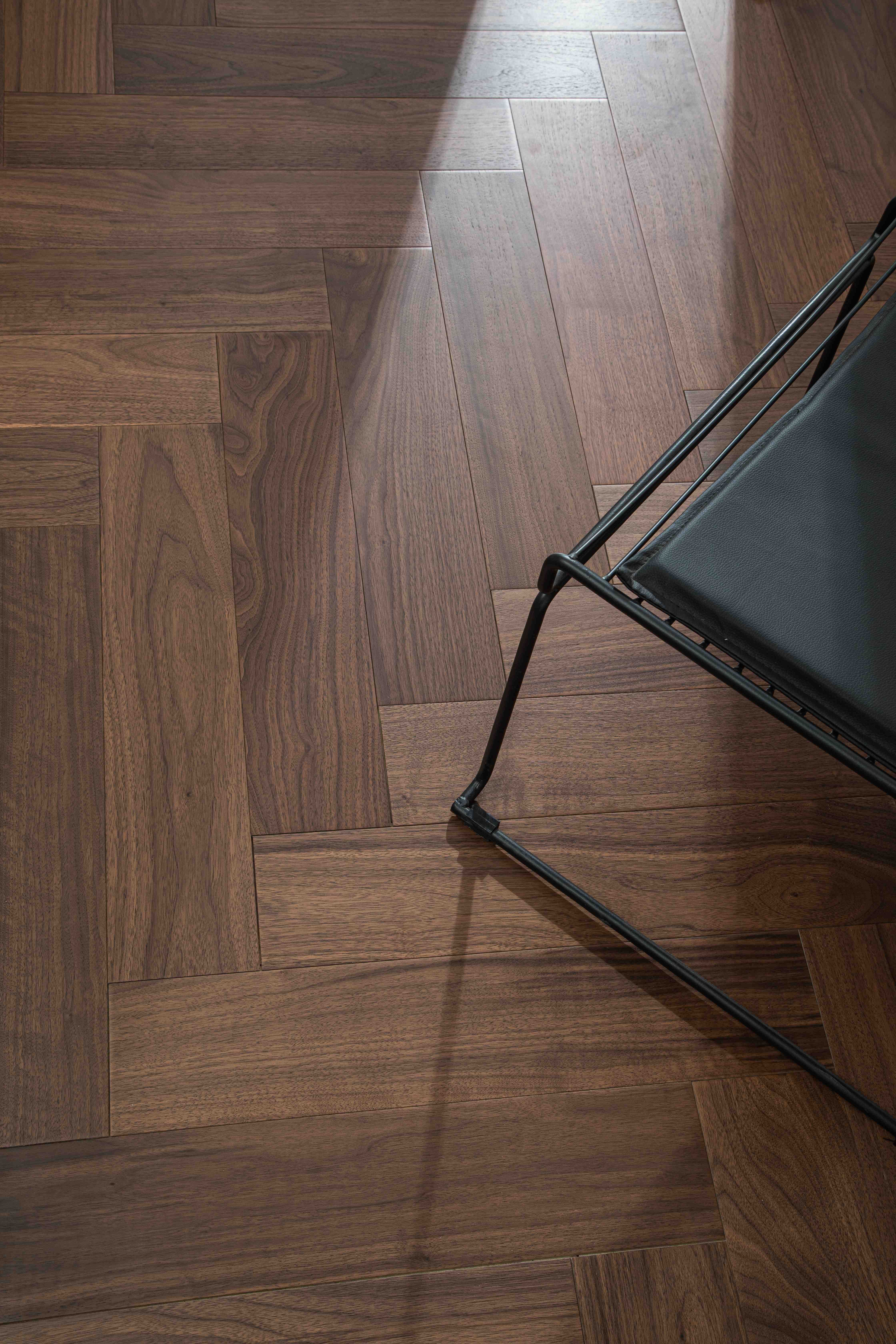 Wholesales American Walnut Herringbone Engineered Flooring, American ...