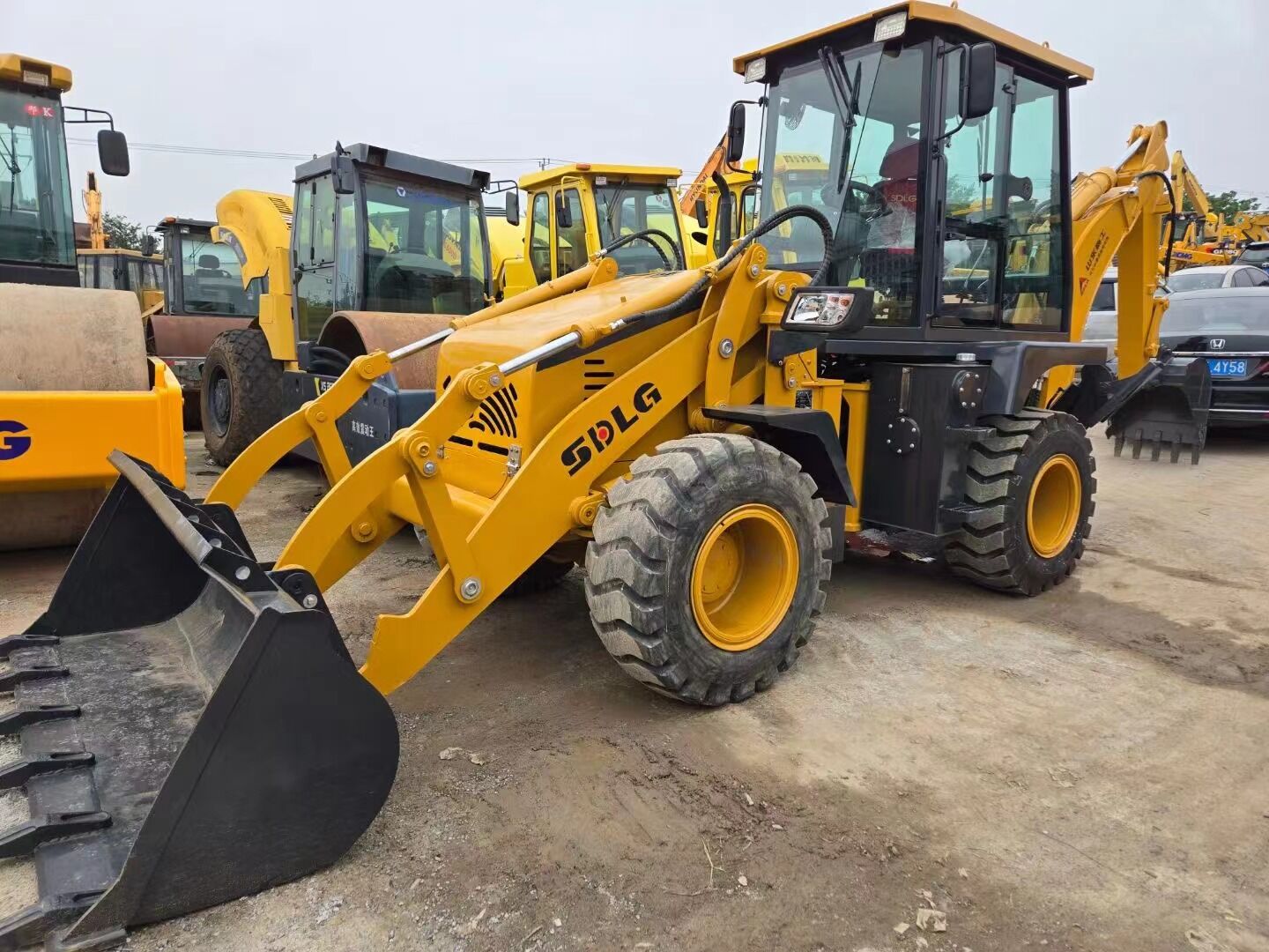 Used Sdlg Shandong Lingong Backhoe Loader - Reliable Excavation ...