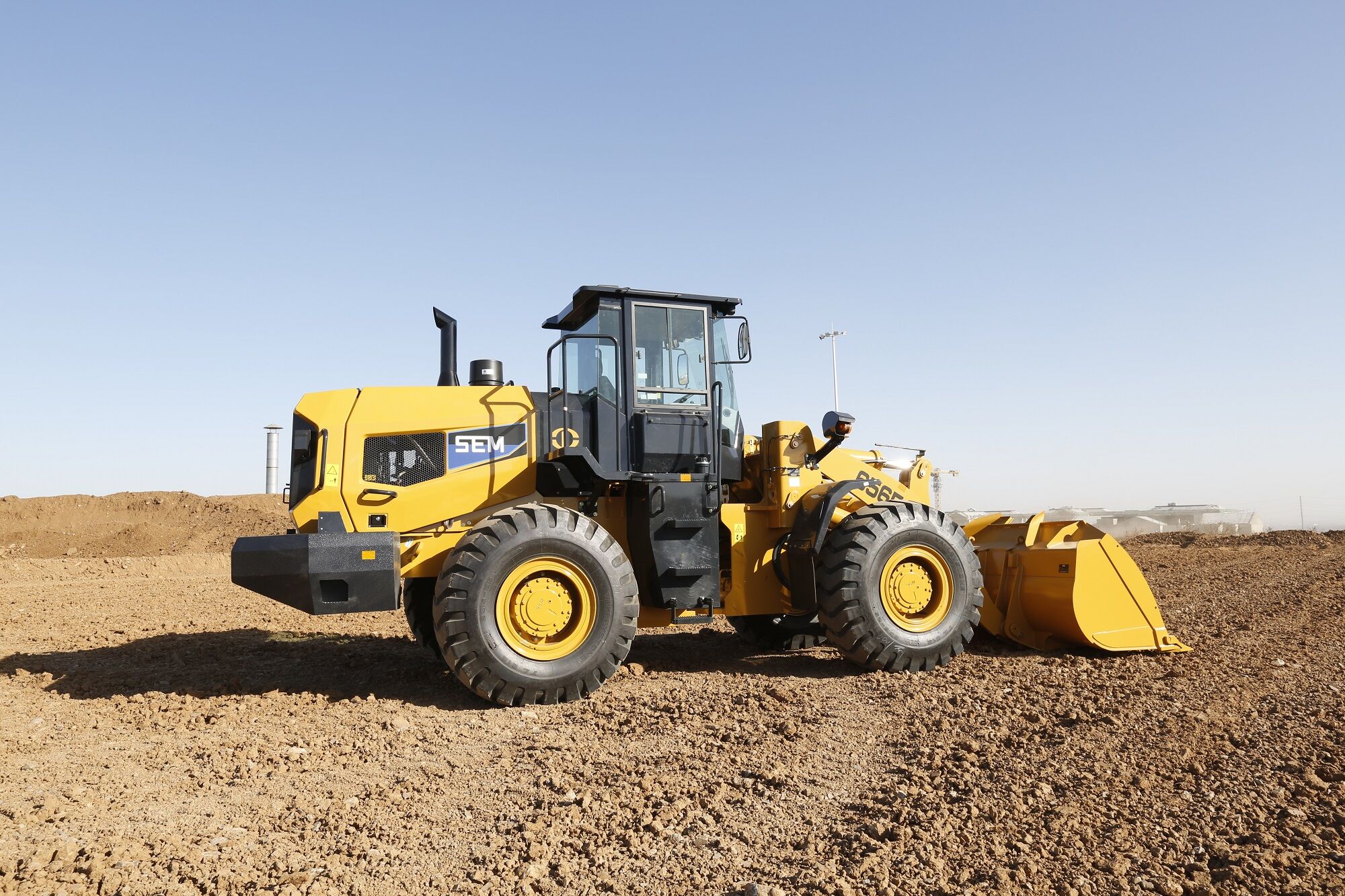 China Famous Brand Wheel Loader 656f Heavy Duty Machine With Factory ...