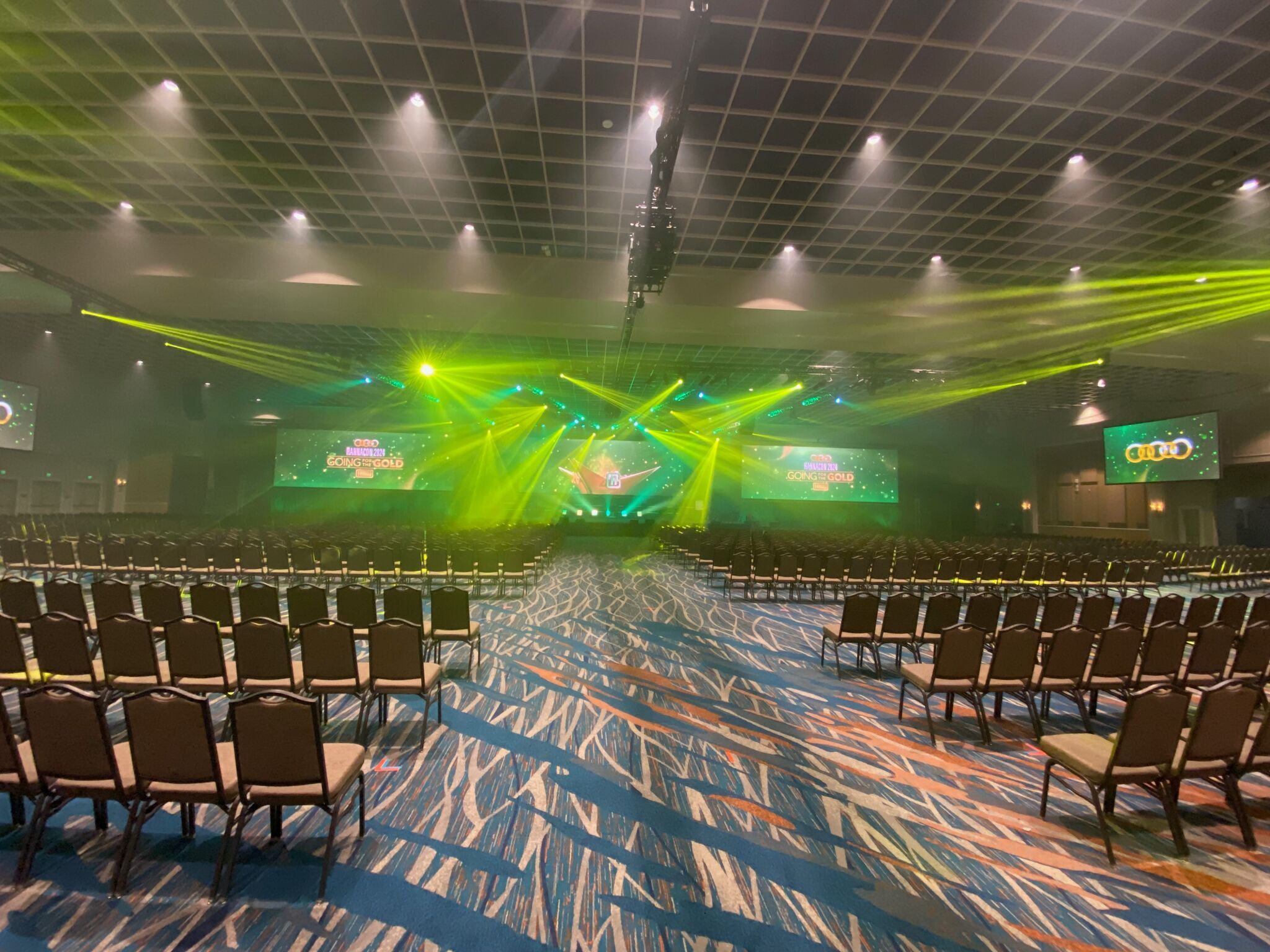 Buy China Wholesale Indoor Giant Stage Background Led Video Wall P2.6 ...