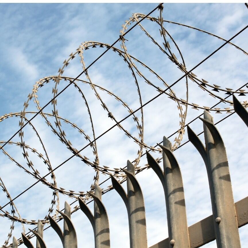 Barbed Wire Stop Searching! Here Are The Top - Notch Razor Barbed Wire ...
