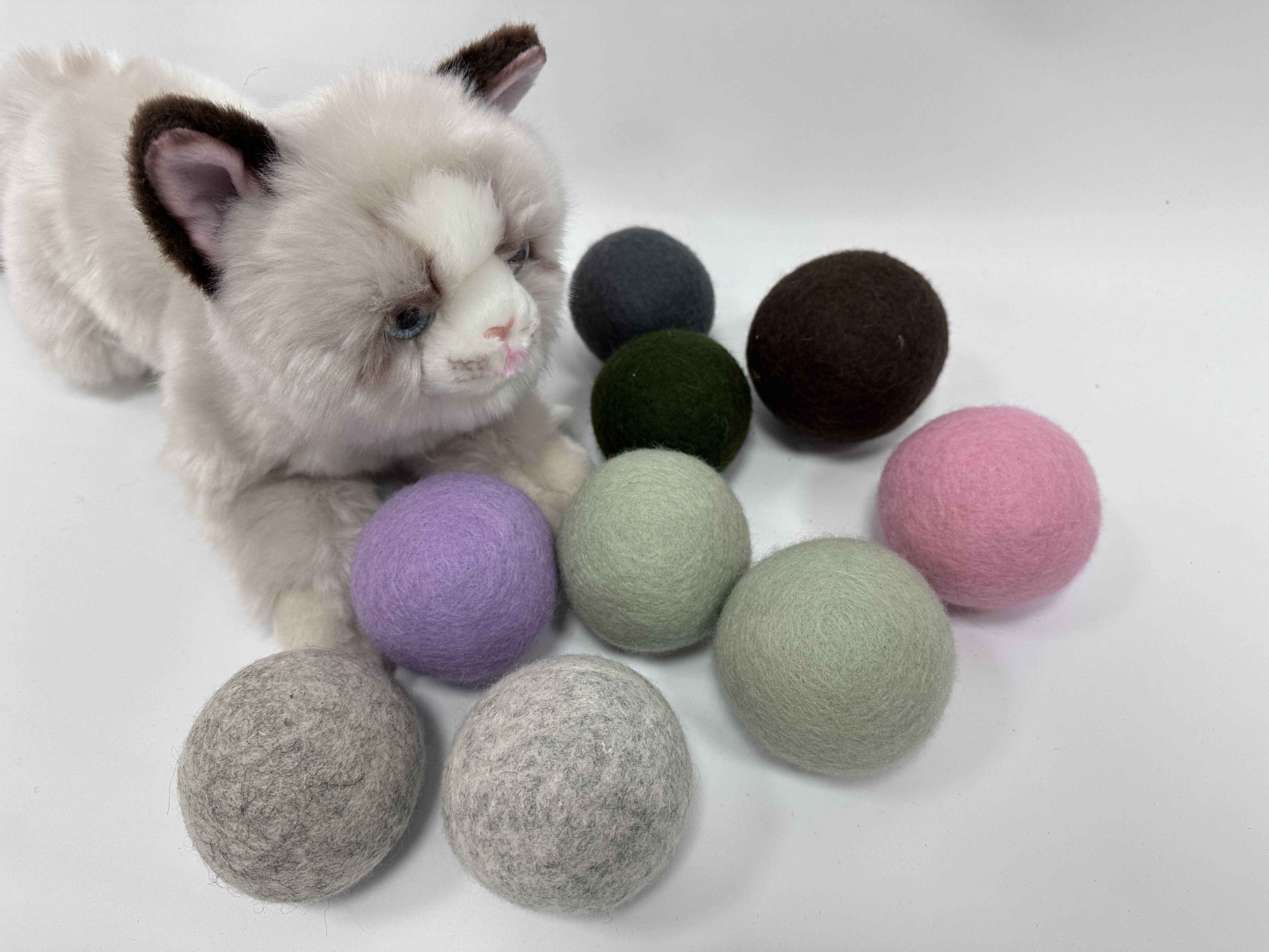 Factory Supply Cat Toy Eco Friendly 100% Wool Felt Ball ,different ...