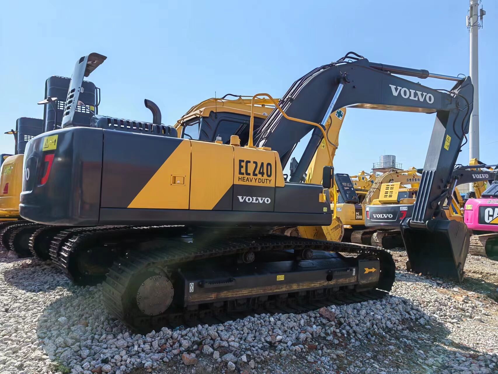 Used Excavator Kobelco Sk260 Crawler Excavator 26 Ton Capacity Strong ...