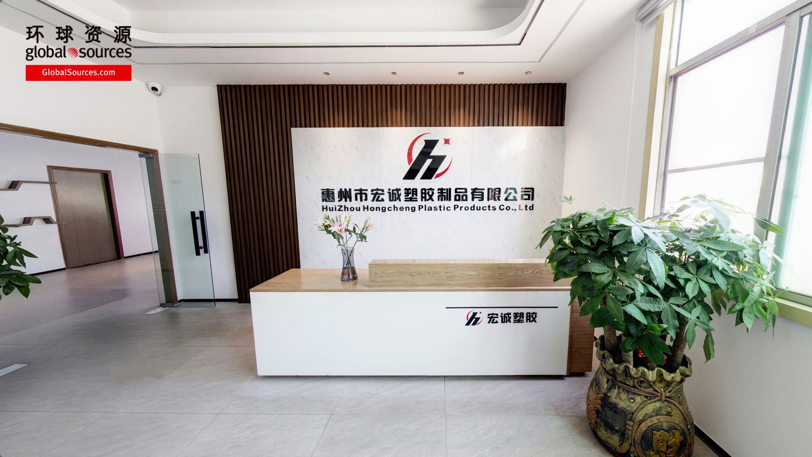 Armored Vehicle Inflatable Tank Float With Multi-function Water Cannons ...