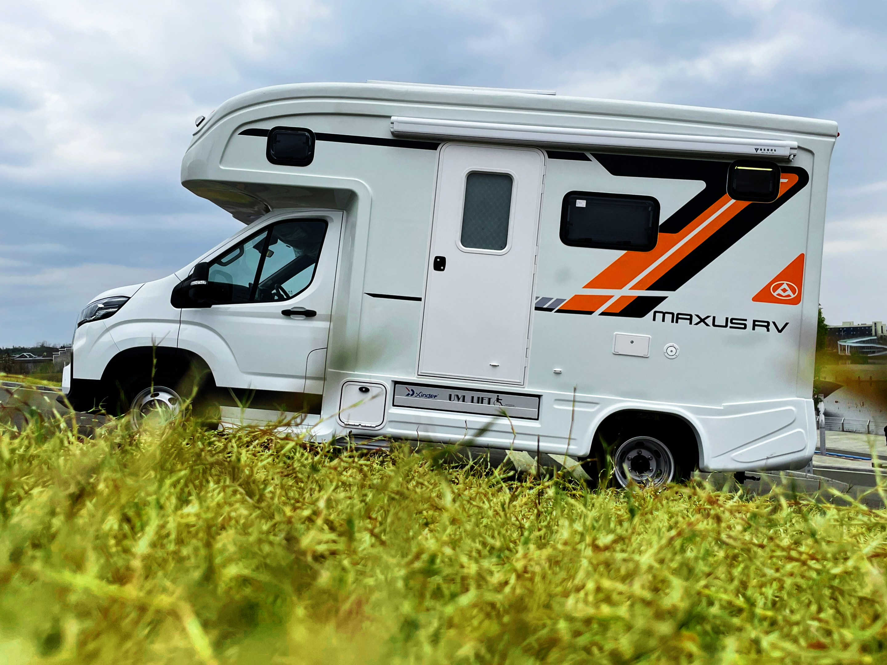 Sell Well! Vickers Maxus V90 Type C Motorhome, Designed And Produced By ...