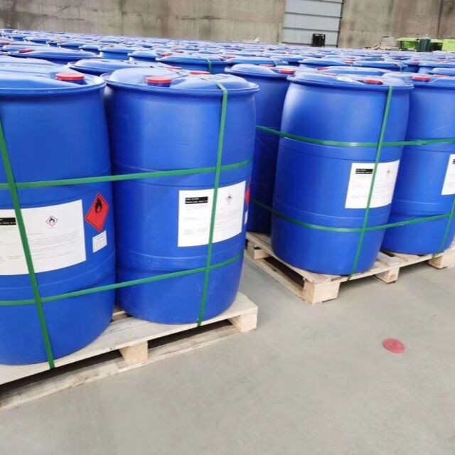 China Manufacturer Sale Superior Quality Mineral Oil Light Liquid ...
