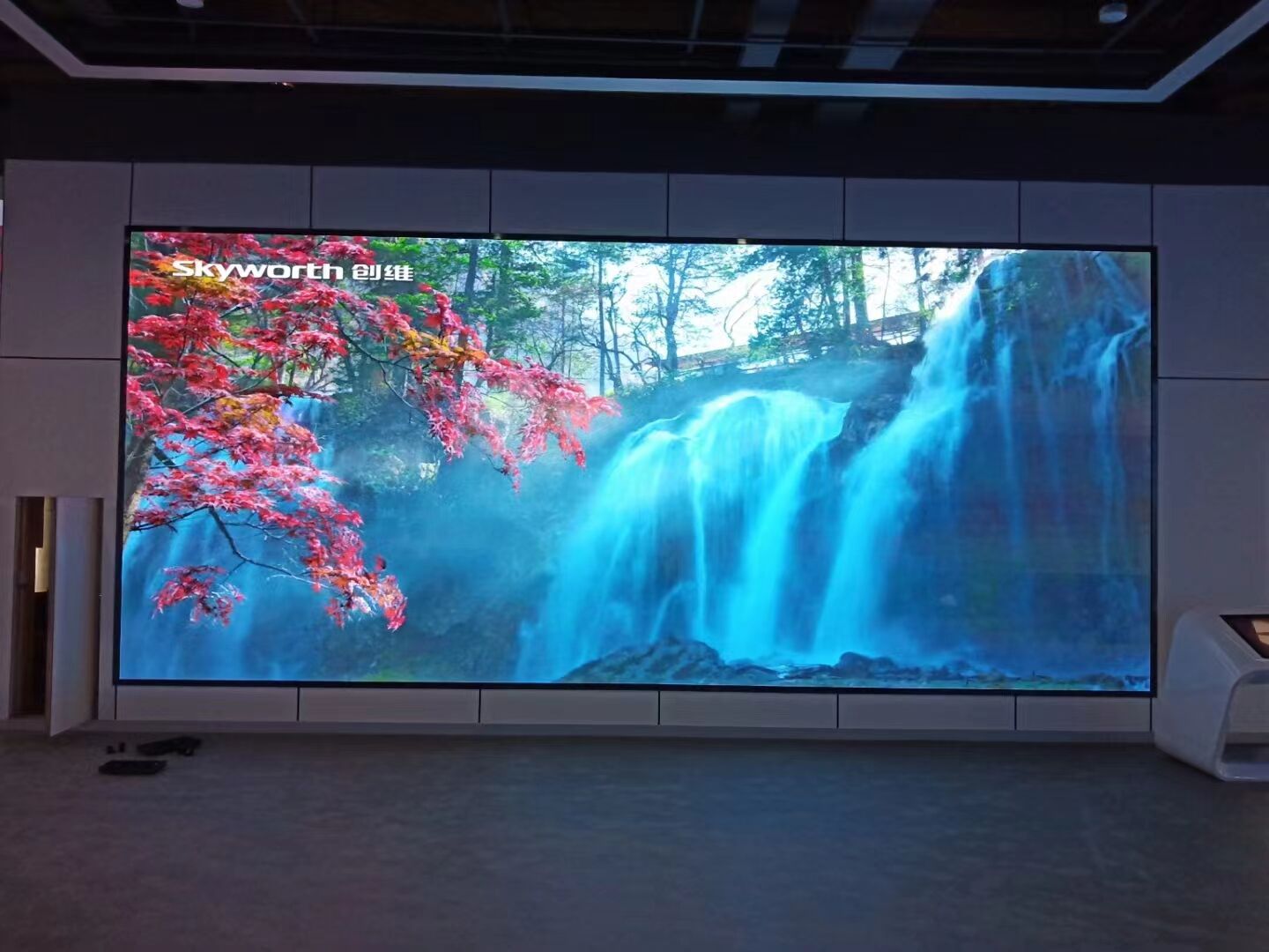Indoor Wall Mounted Led Screen P2.5 Led Display Screen For Playing ...