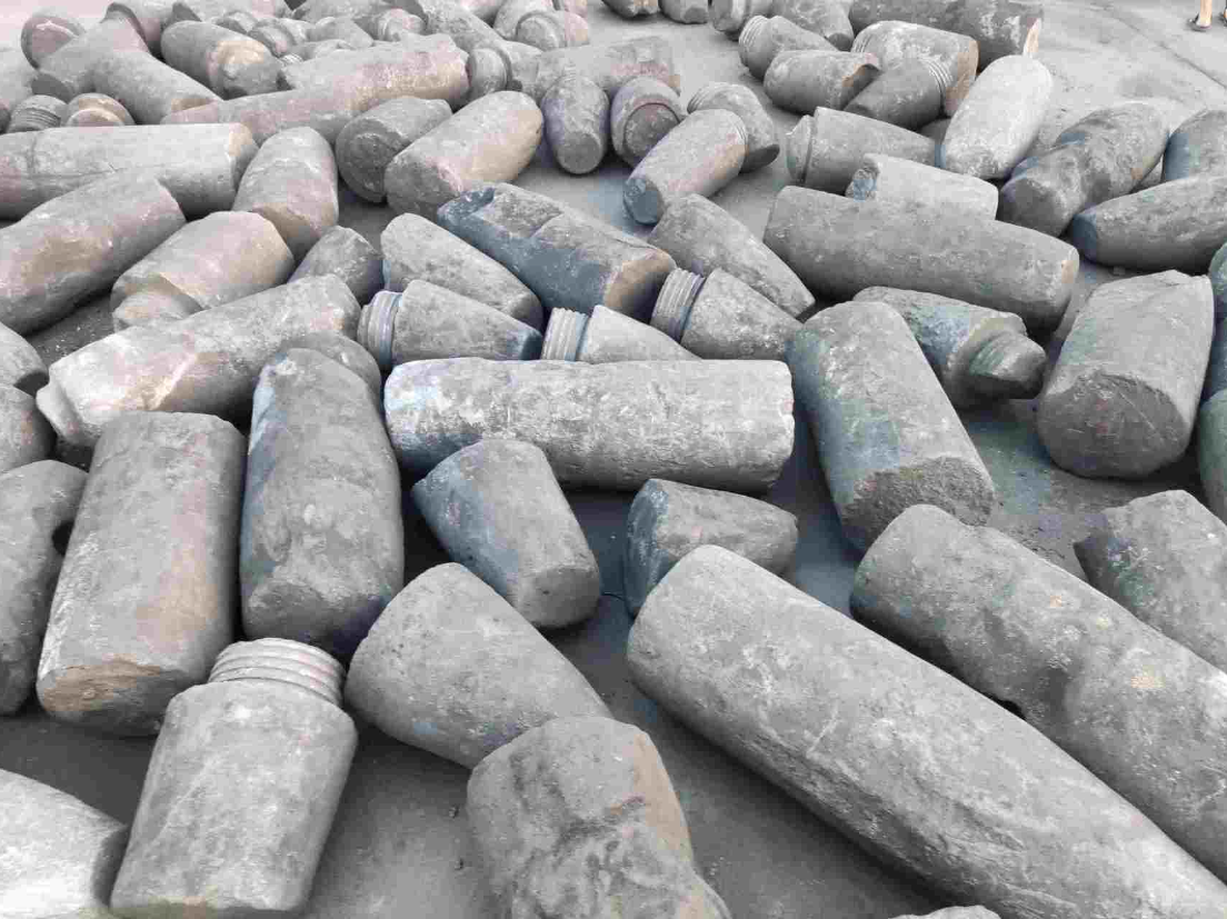 Clean Artificial Broken Used Graphite Carbon Electrode Scraps For Steel ...