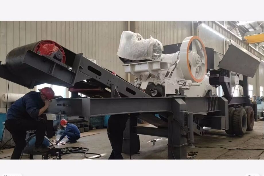 Bulk Buy China Wholesale Professional Mobile Concrete & Stone Crushing ...