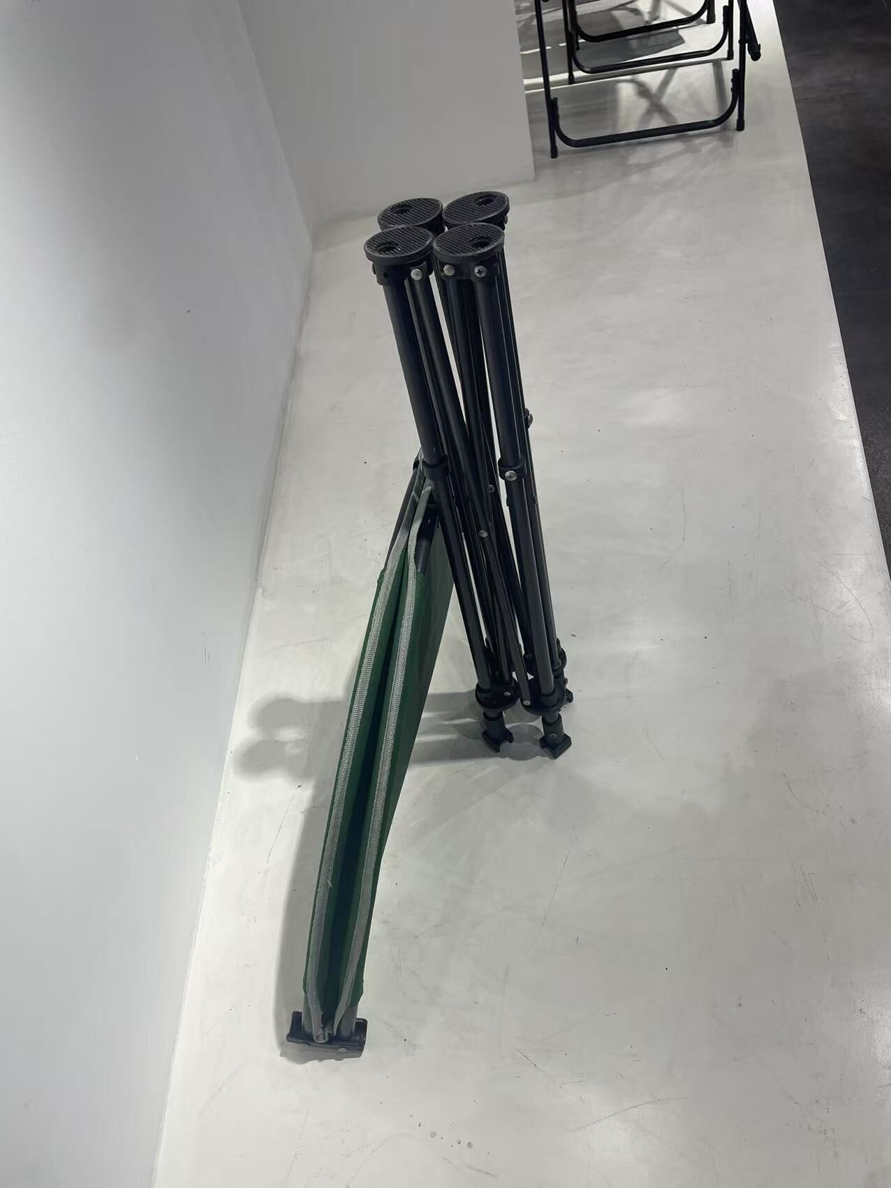 Outdoor Folding Round Camping Table Gear With Easy Carry Bag For Hiking ...