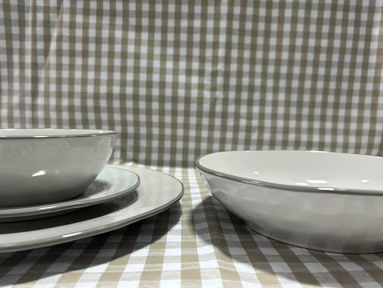 Factory Price High Quality White Glaze Rim Pit Relief Reactive Glaze ...