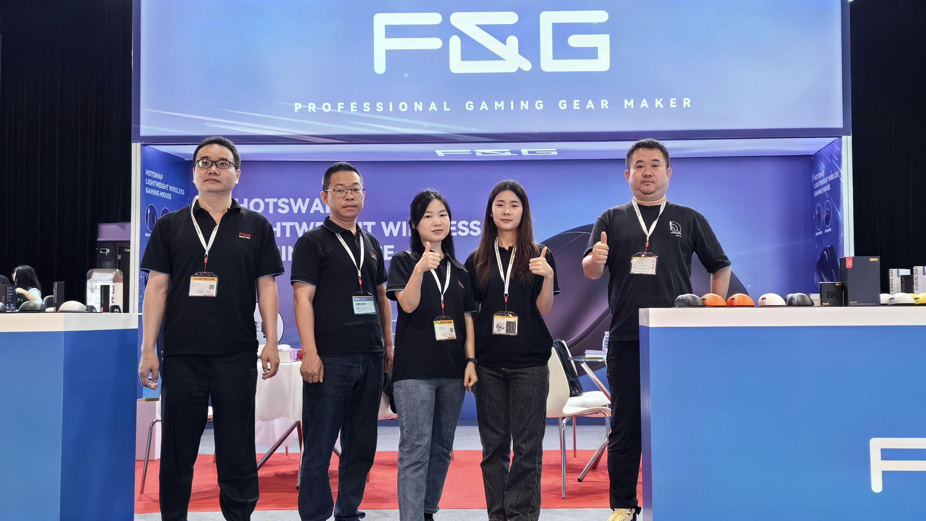 Wholesale Wired And 2.4g Wireless Rgb Gaming Mouse With Detachable Back ...