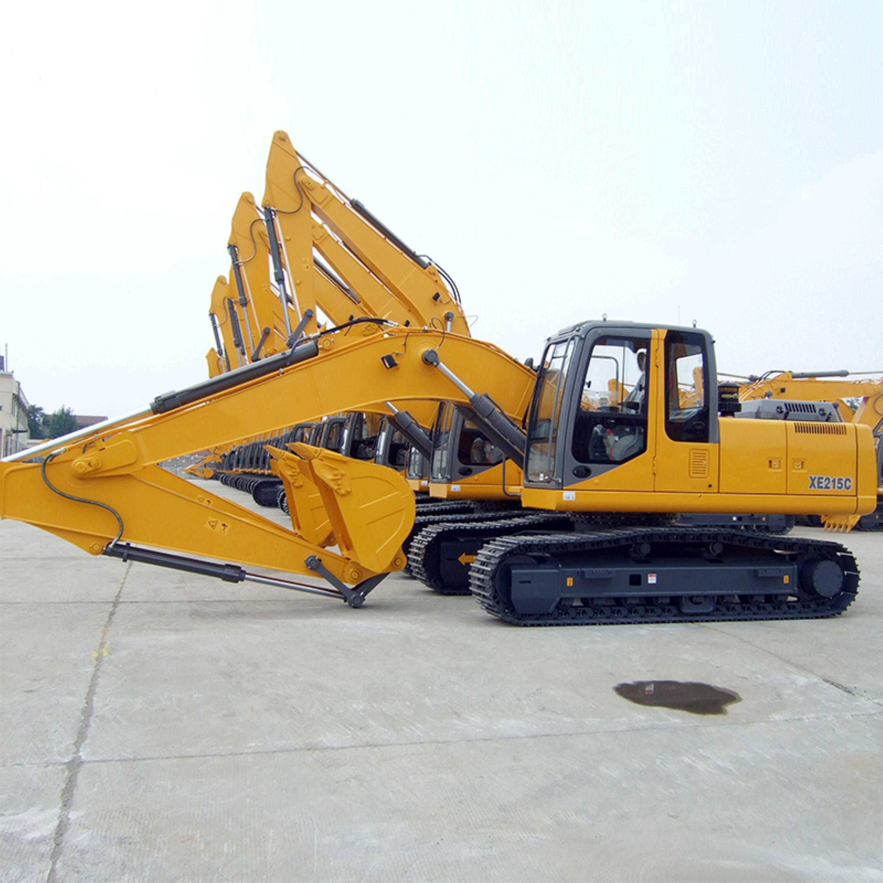 High Quality Crawler Excavator Xe215c 21.5ton Operating Weight 128.5kw ...
