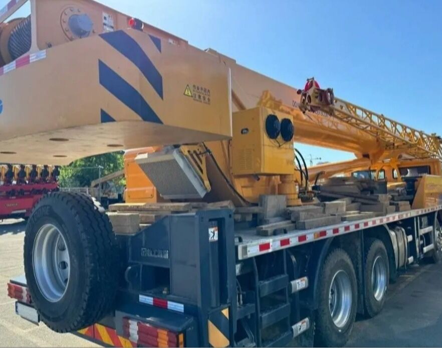 Buy China Wholesale Xc/mg Qc25kc Truck Crane:premium-grade + 25-ton ...